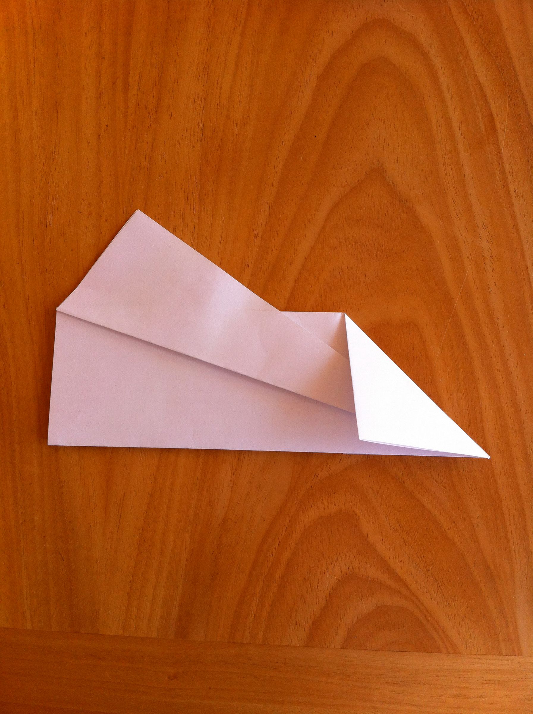 Paper Airplanes : 18 Steps - Instructables