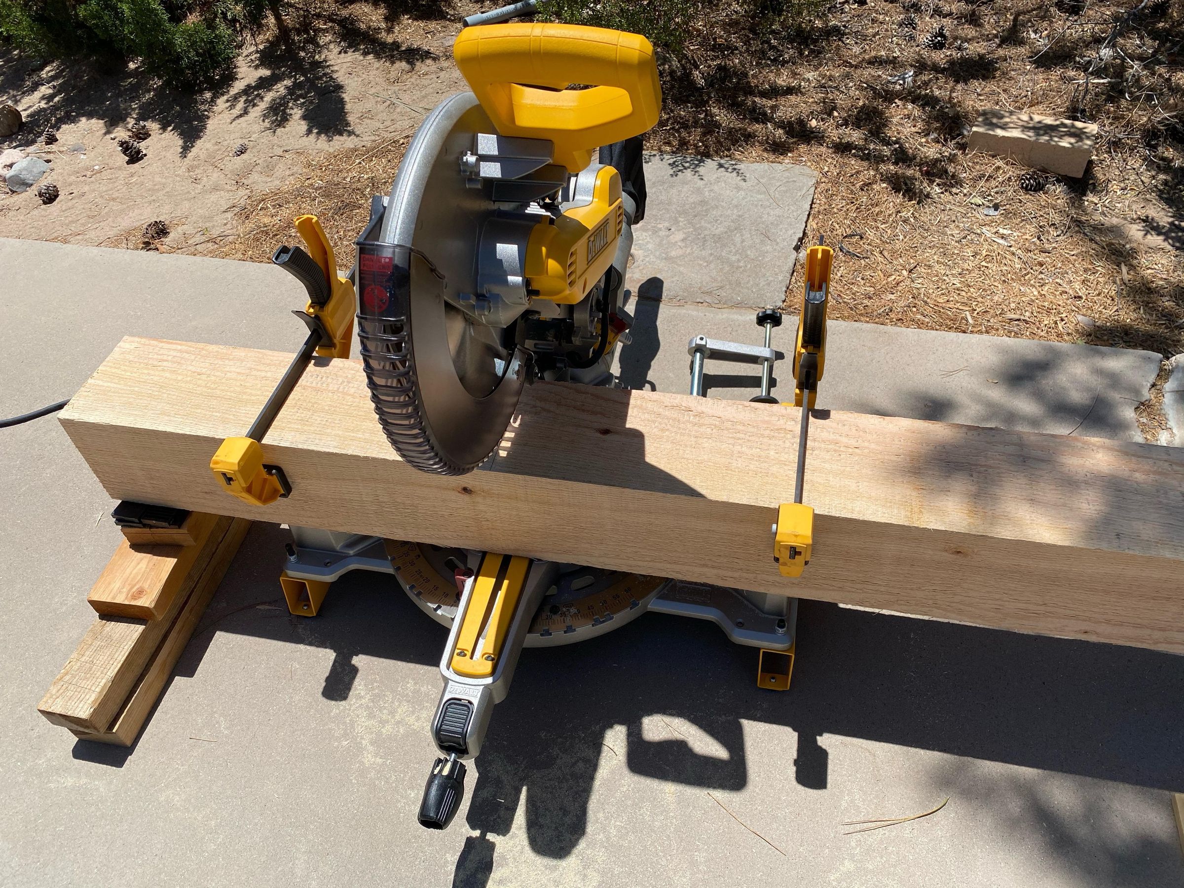 Backenzahn - a Small Side Table, Stool, or Plant Stand : 5 Steps (with ...