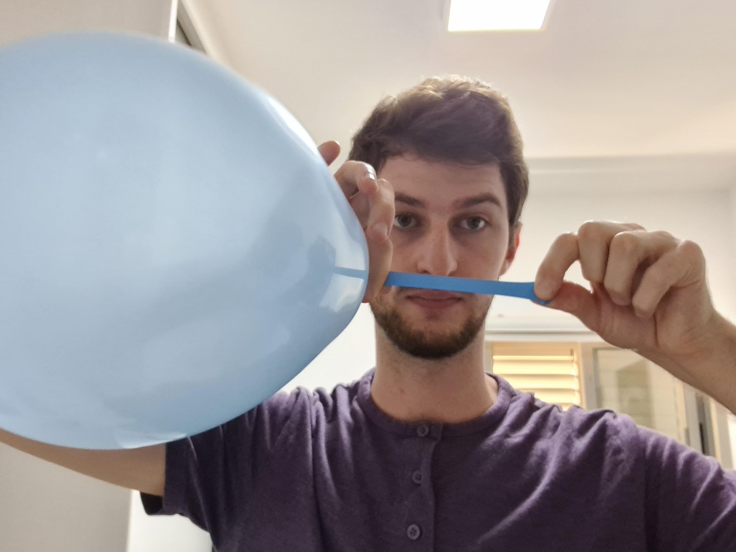 How to Blow Up and Tie a Balloon : 8 Steps - Instructables