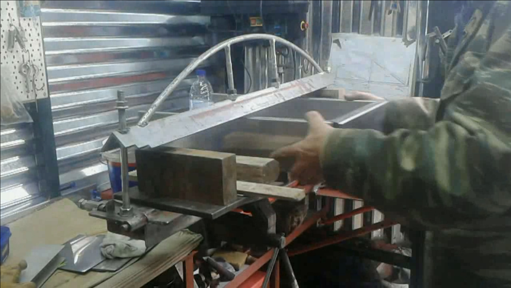 DIY Stainless Steel BBQ With Double Layer Bottom : 10 Steps (with ...