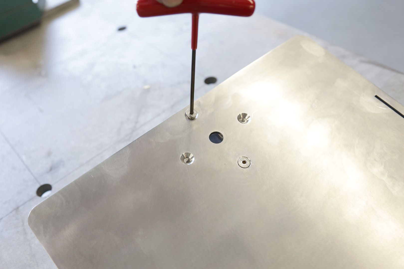 Detachable Projector Wall Mount : 19 Steps (with Pictures) - Instructables