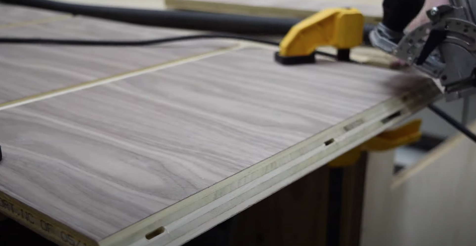 Modern Desk : 15 Steps (with Pictures) - Instructables