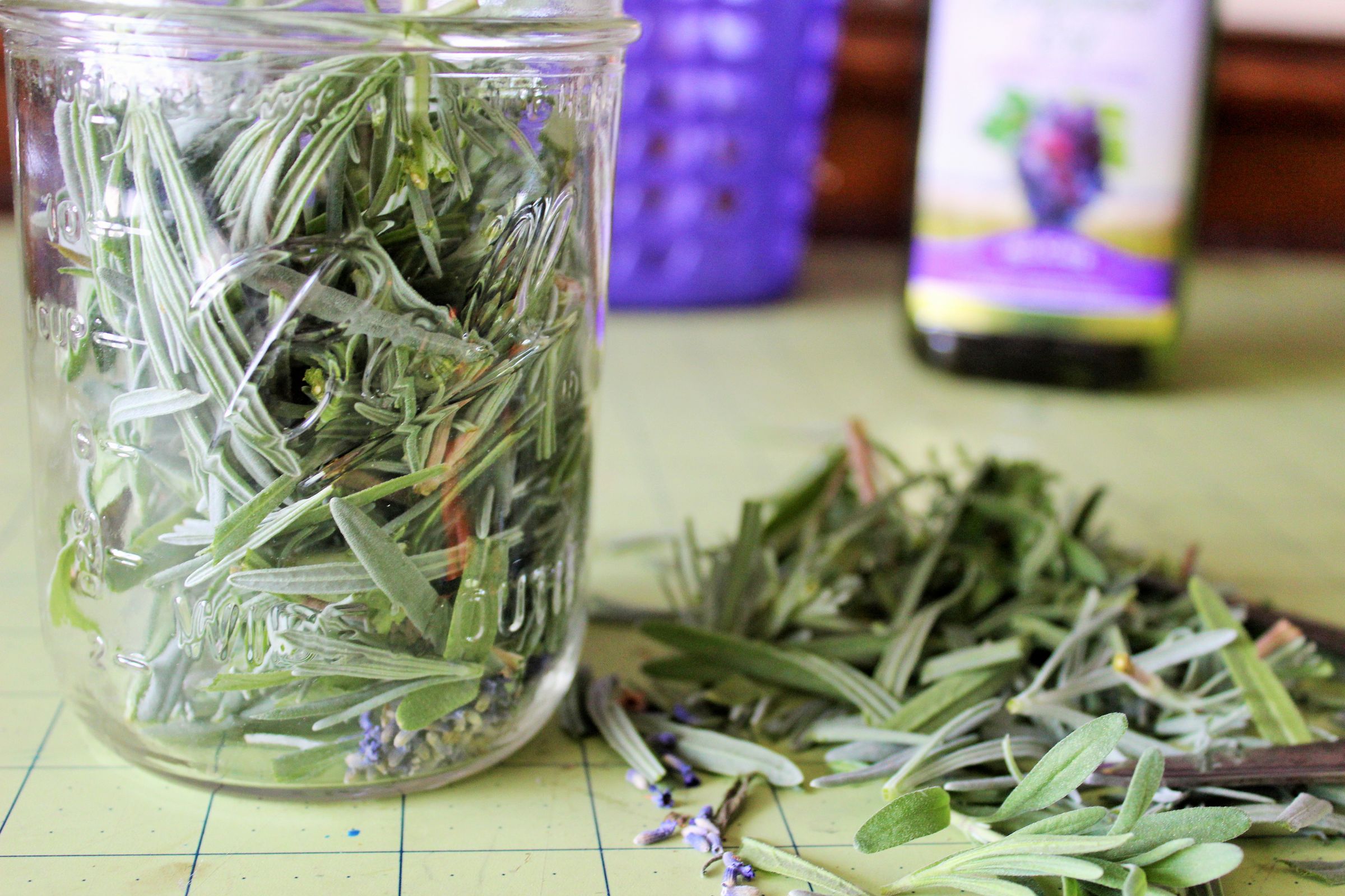 How to Make Lavender Oil (with Pictures) - Instructables