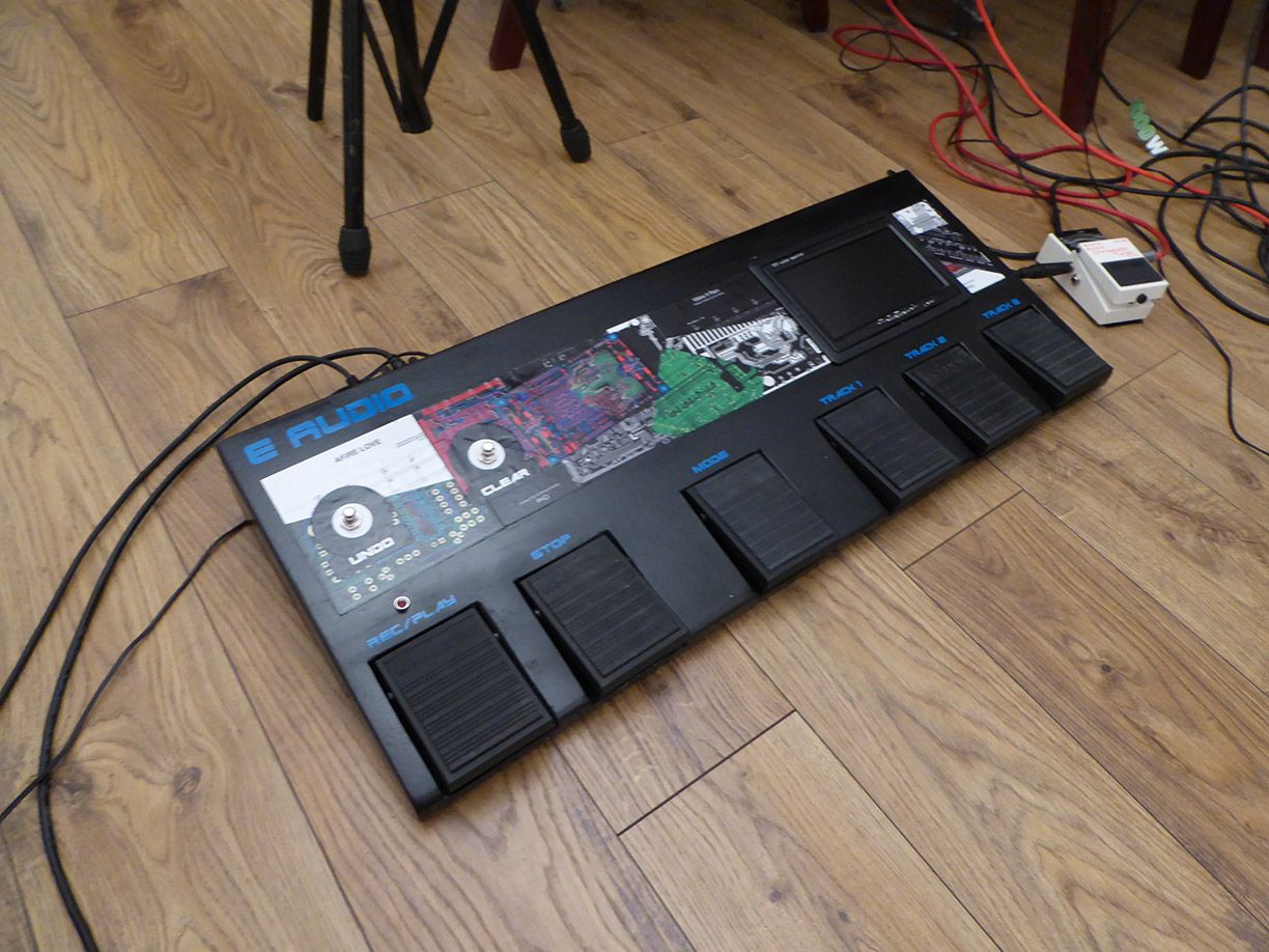 DIY Chewie Monsta (Ed Sheeran) Loop Pedal : 5 Steps - Instructables
