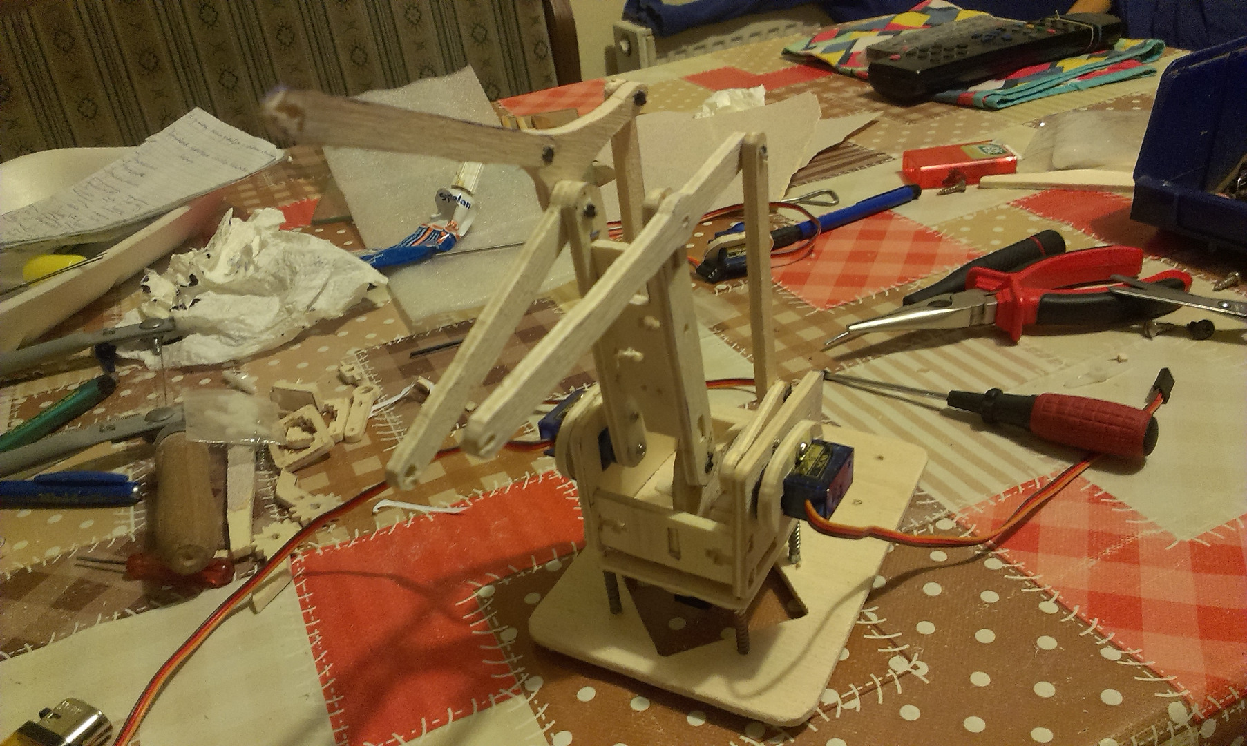 Hand-Made MeArm : 7 Steps (with Pictures) - Instructables