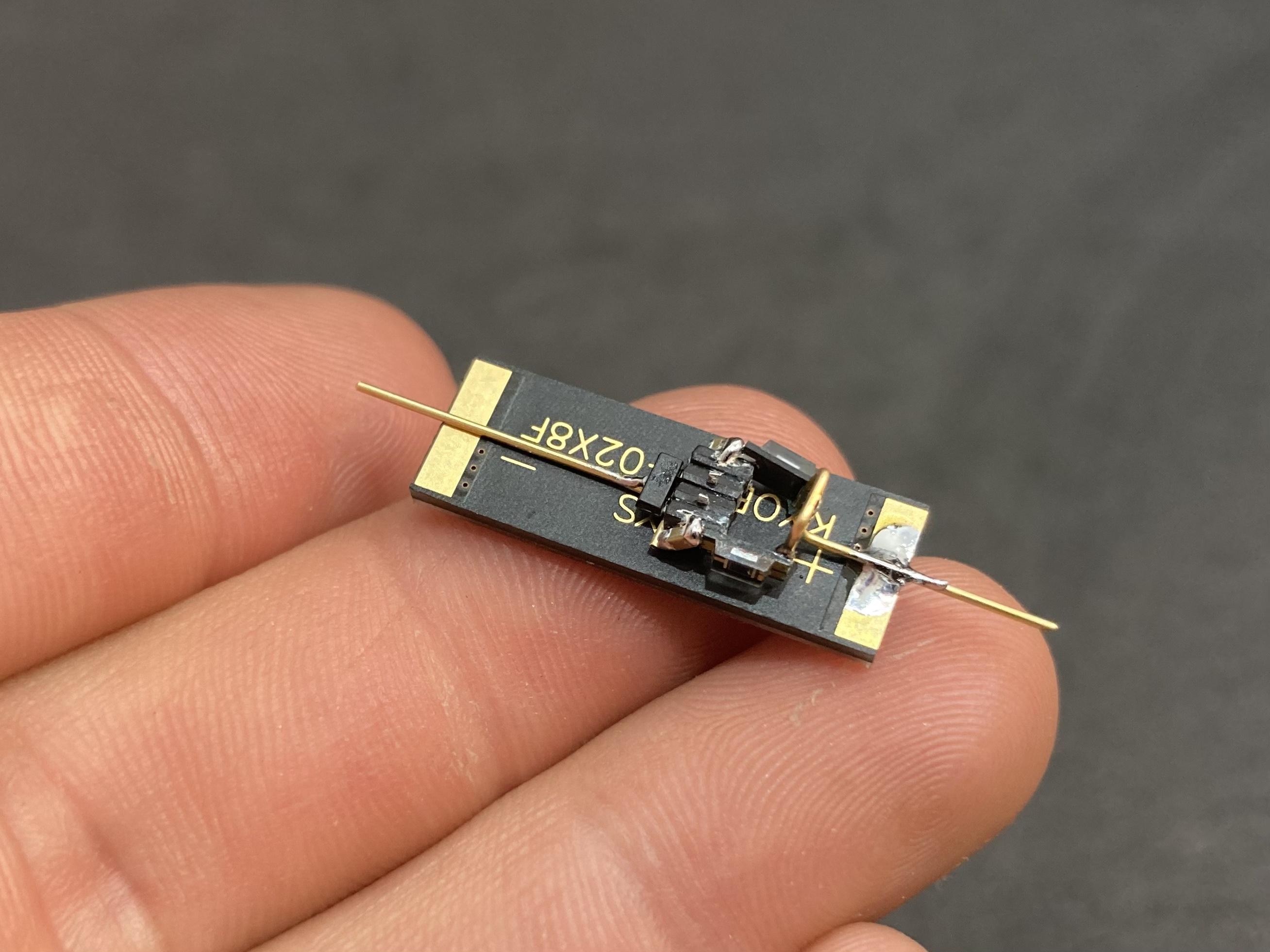 Tiny, Solar Powered, Light Seeking BEAM Bot (Mini Photopopper) : 18 ...