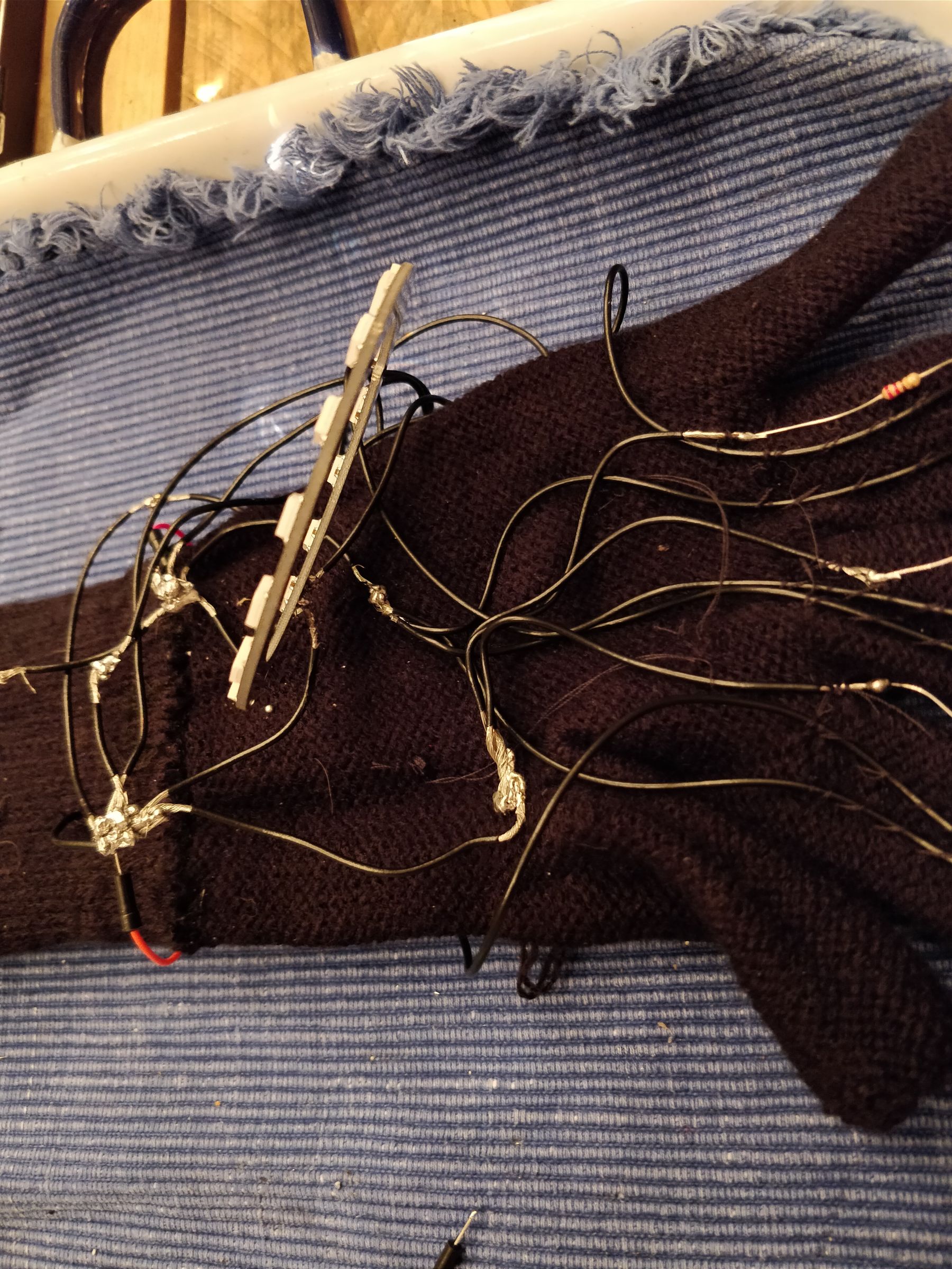 Wizard Glove: an Arduino Controlled Controller Glove : 4 Steps (with ...