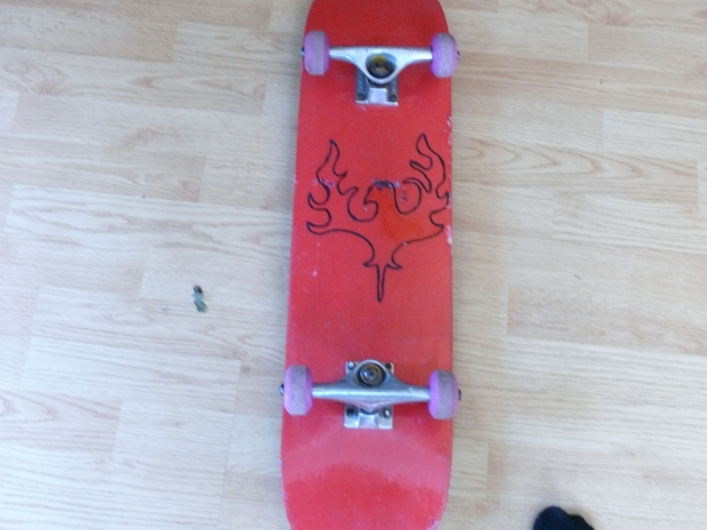 How to Customize Your Old Skateboard : 6 Steps - Instructables
