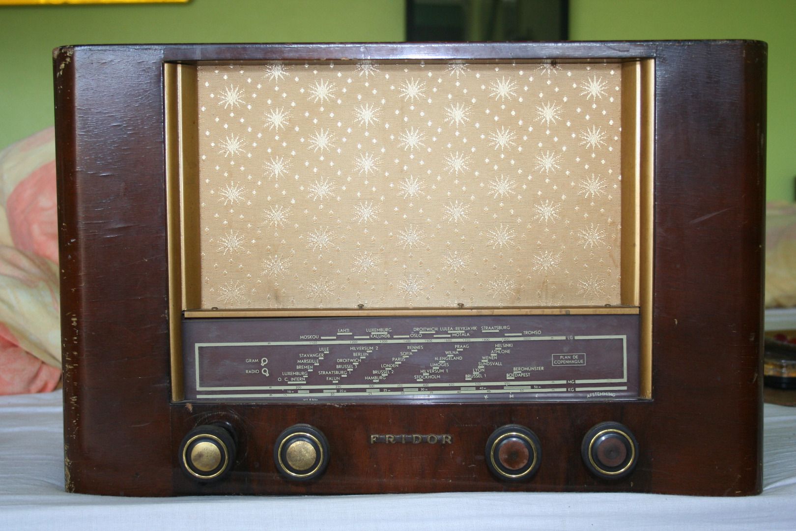 Old Radio Transformation : 10 Steps (with Pictures) - Instructables