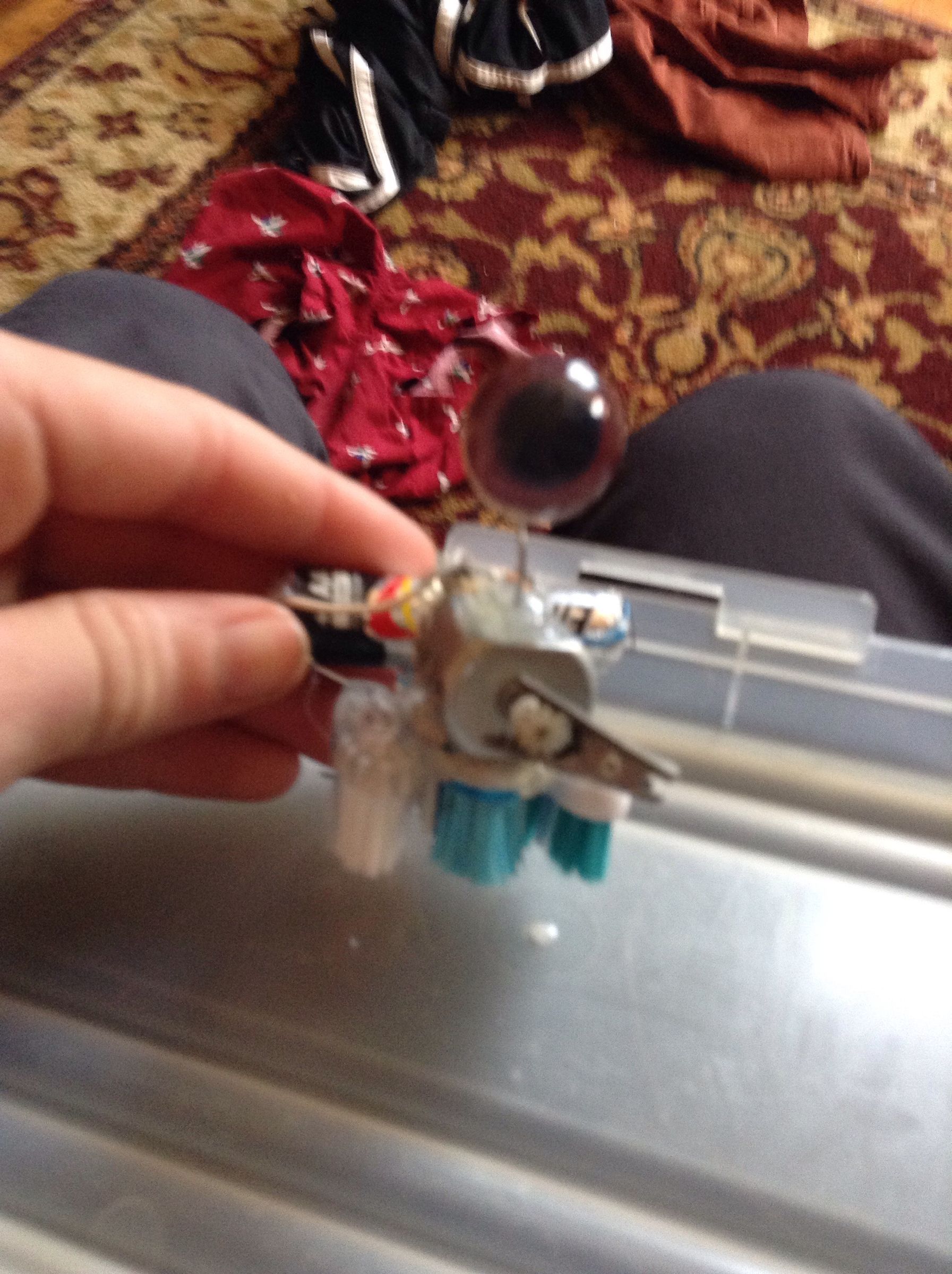 Super Easy Fun Vibrobot : 4 Steps - Instructables