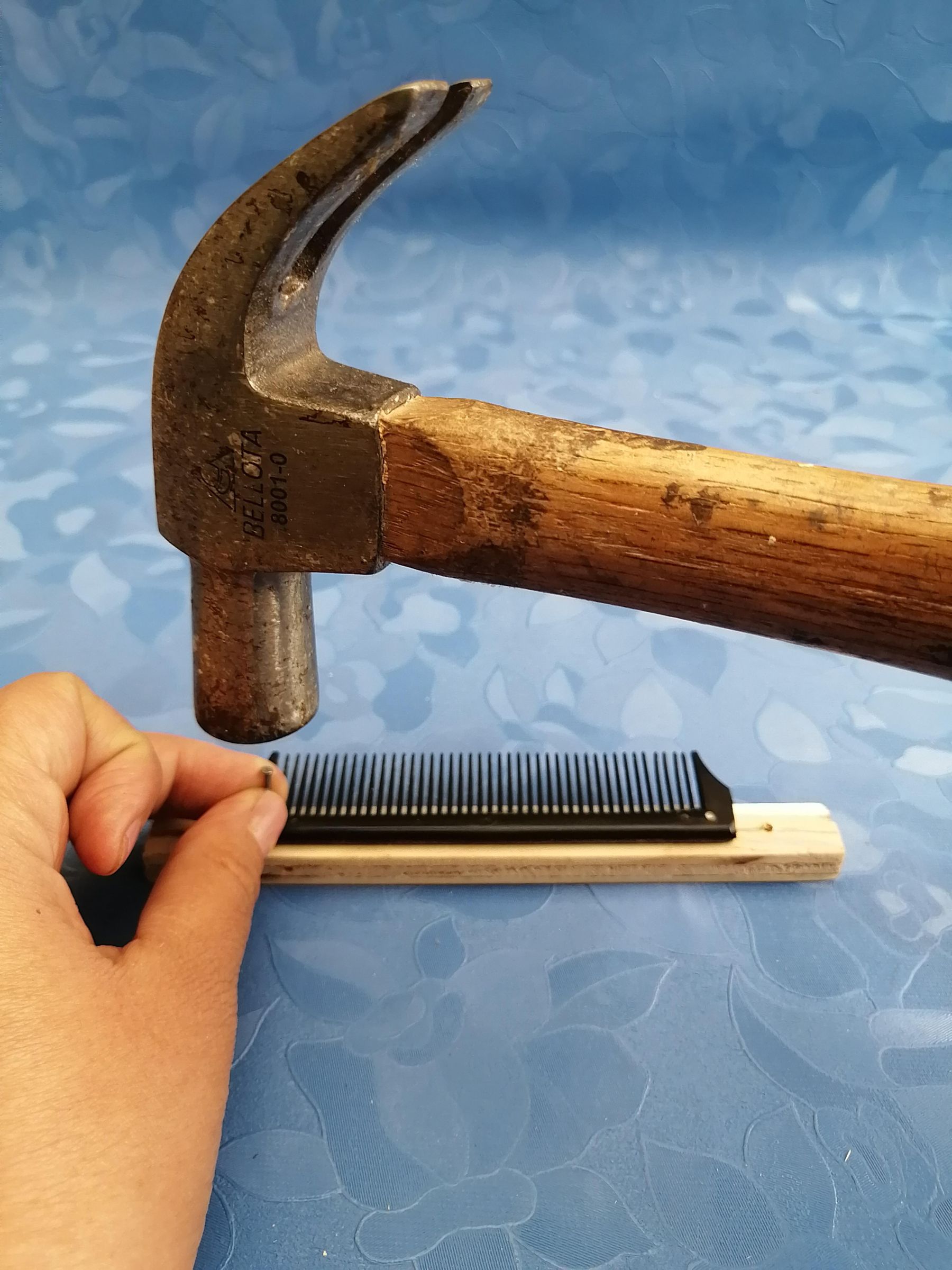 Loom With Combs : 10 Steps (with Pictures) - Instructables