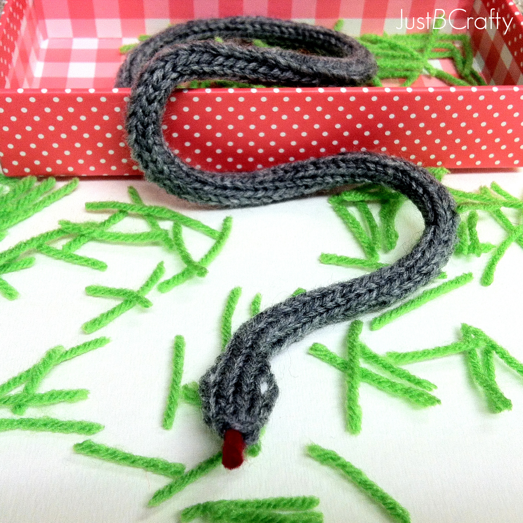 I-Cord Snake Tutorial : 8 Steps (with Pictures) - Instructables