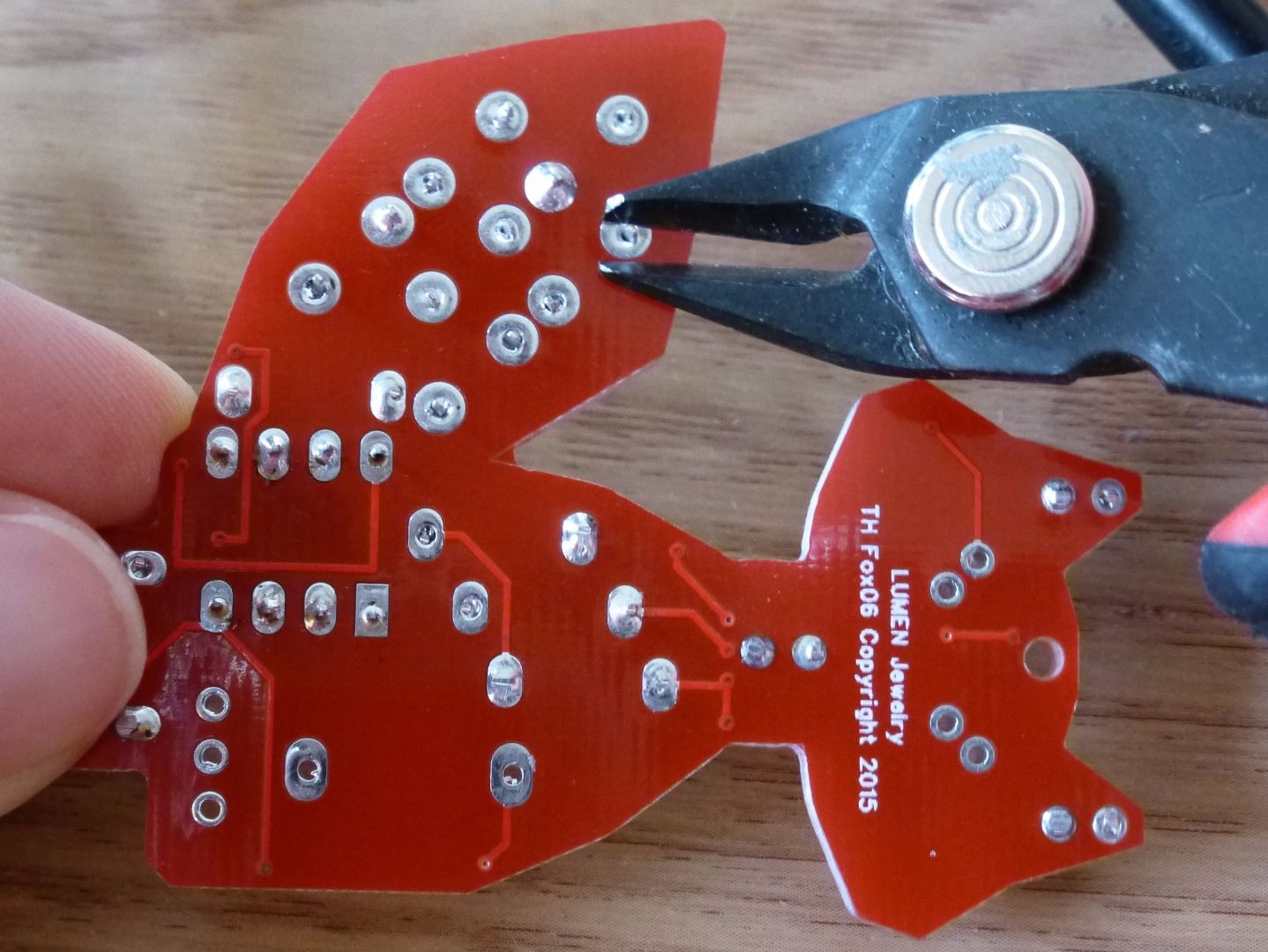 LED Fox Pendant, Solar Powered Kit : 10 Steps (with Pictures ...