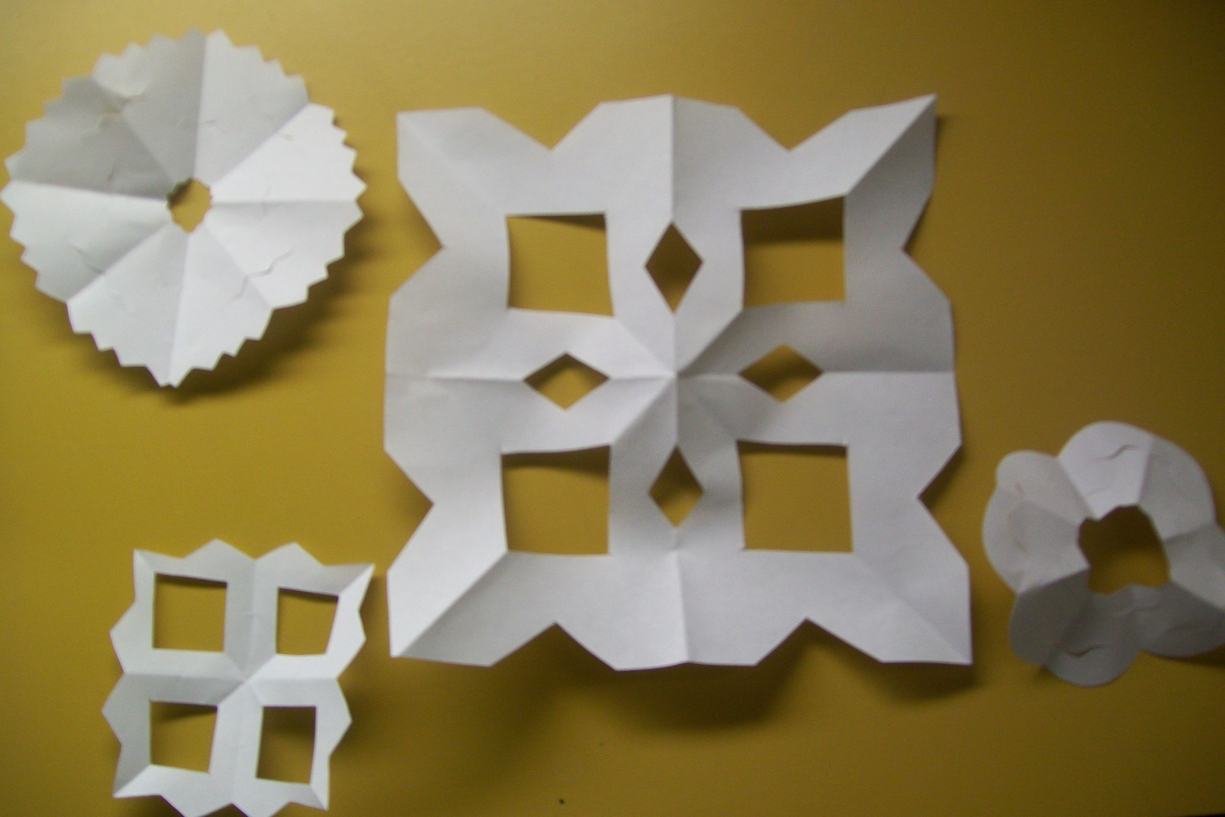Paper Snowflakes - Instructables
