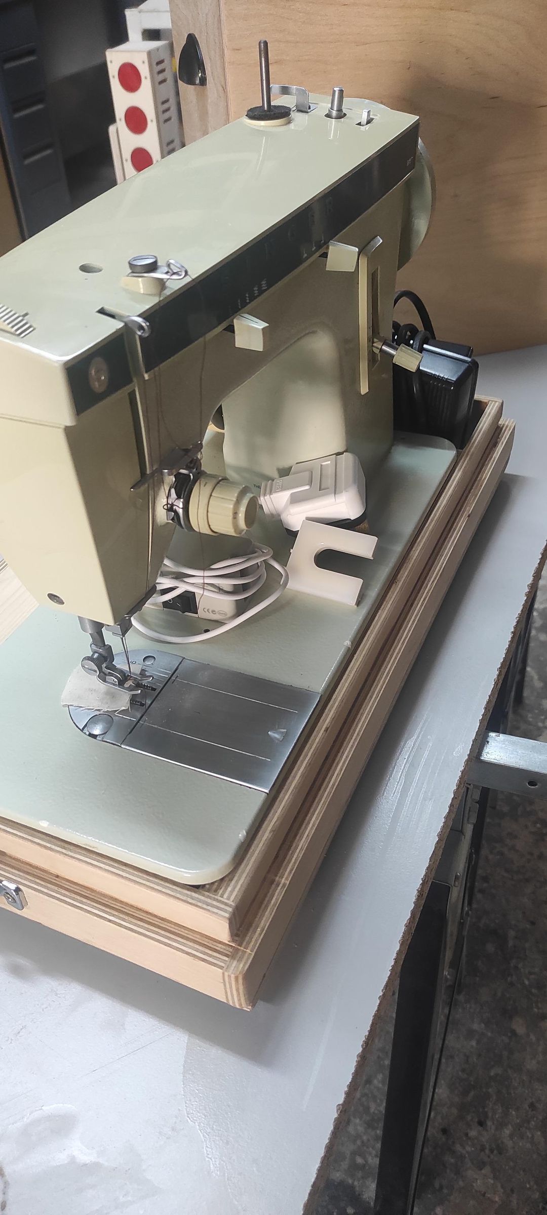 How to Make a Custom Sewing Machine Case : 18 Steps (with Pictures ...