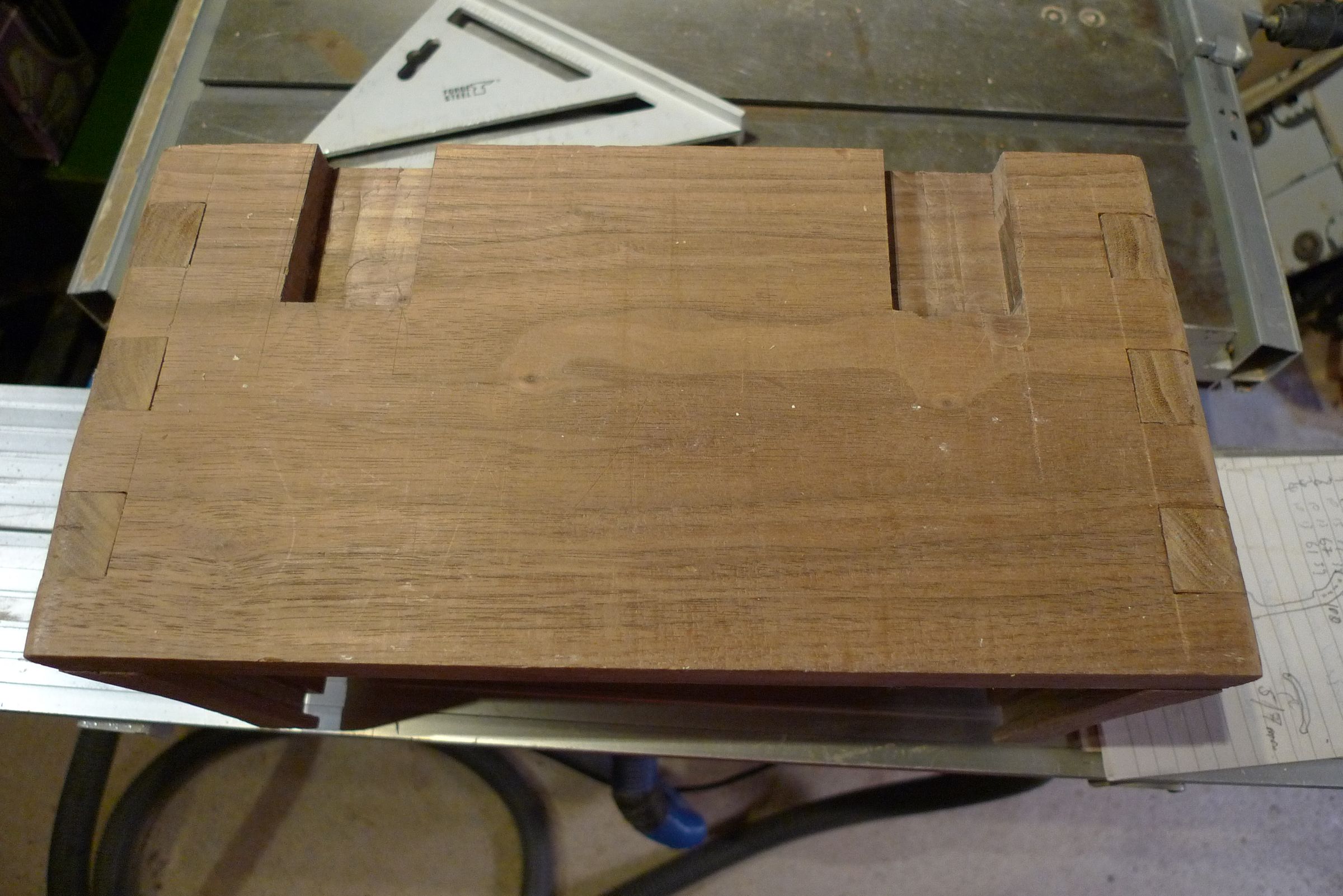 Finishing Walnut Box With Integral Hinge : 7 Steps (with Pictures ...
