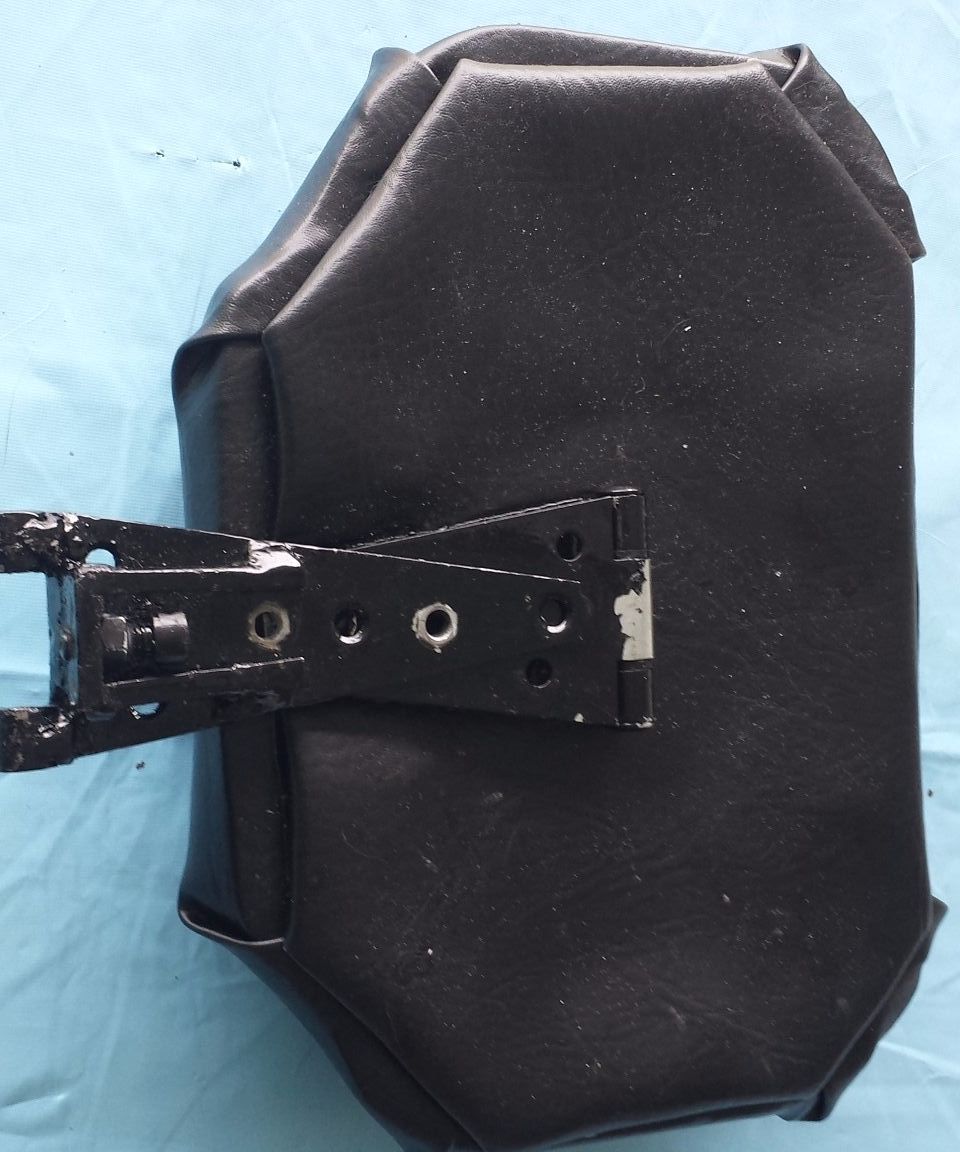 Motorcycle Backrest Hardware Mod : 6 Steps - Instructables