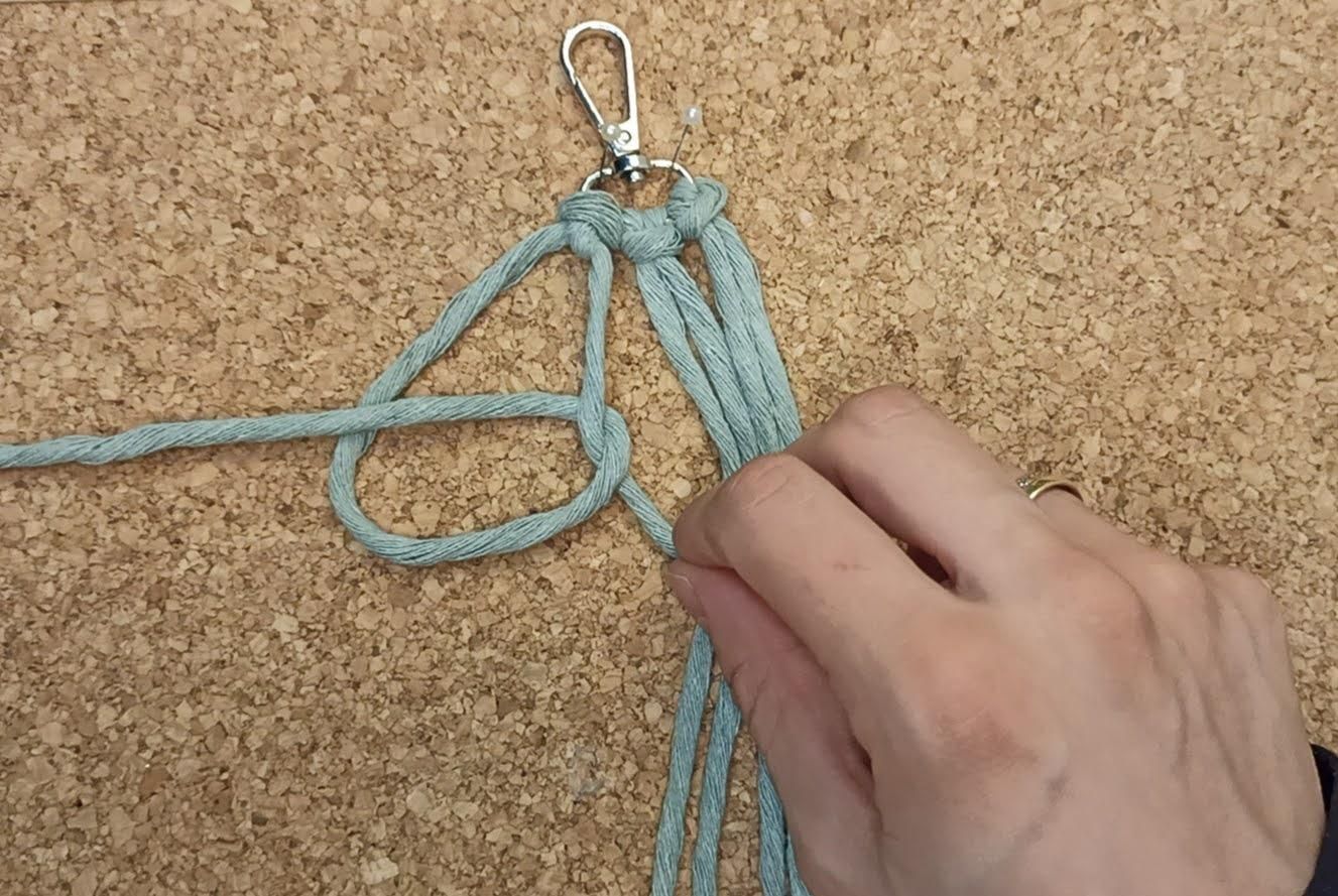 How to Make a Macrame Wristlet Keychain? Step by Step Tutorial for Beginners : 6 Steps (with ...