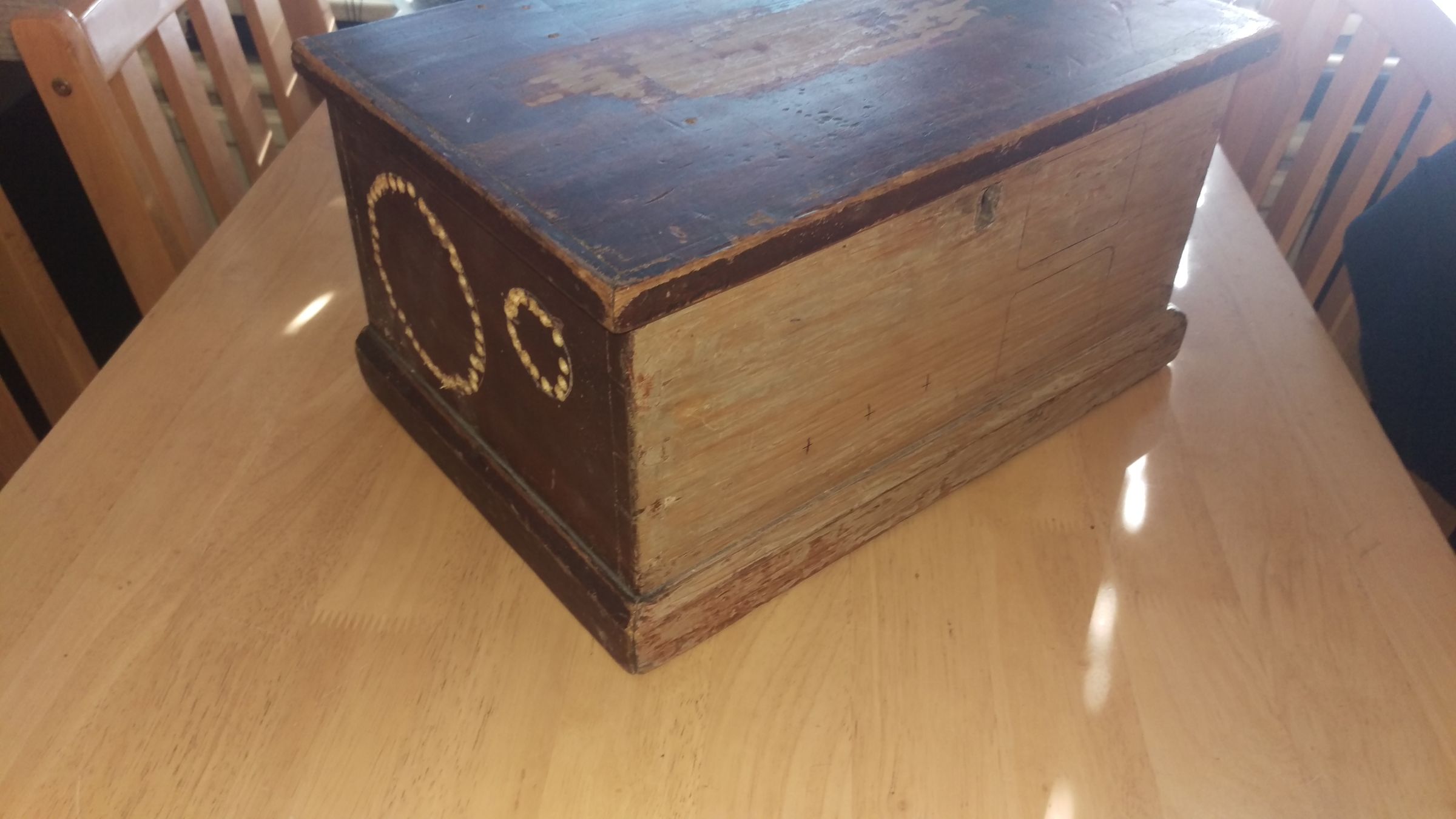 Portable Entertainment Center : 3 Steps - Instructables