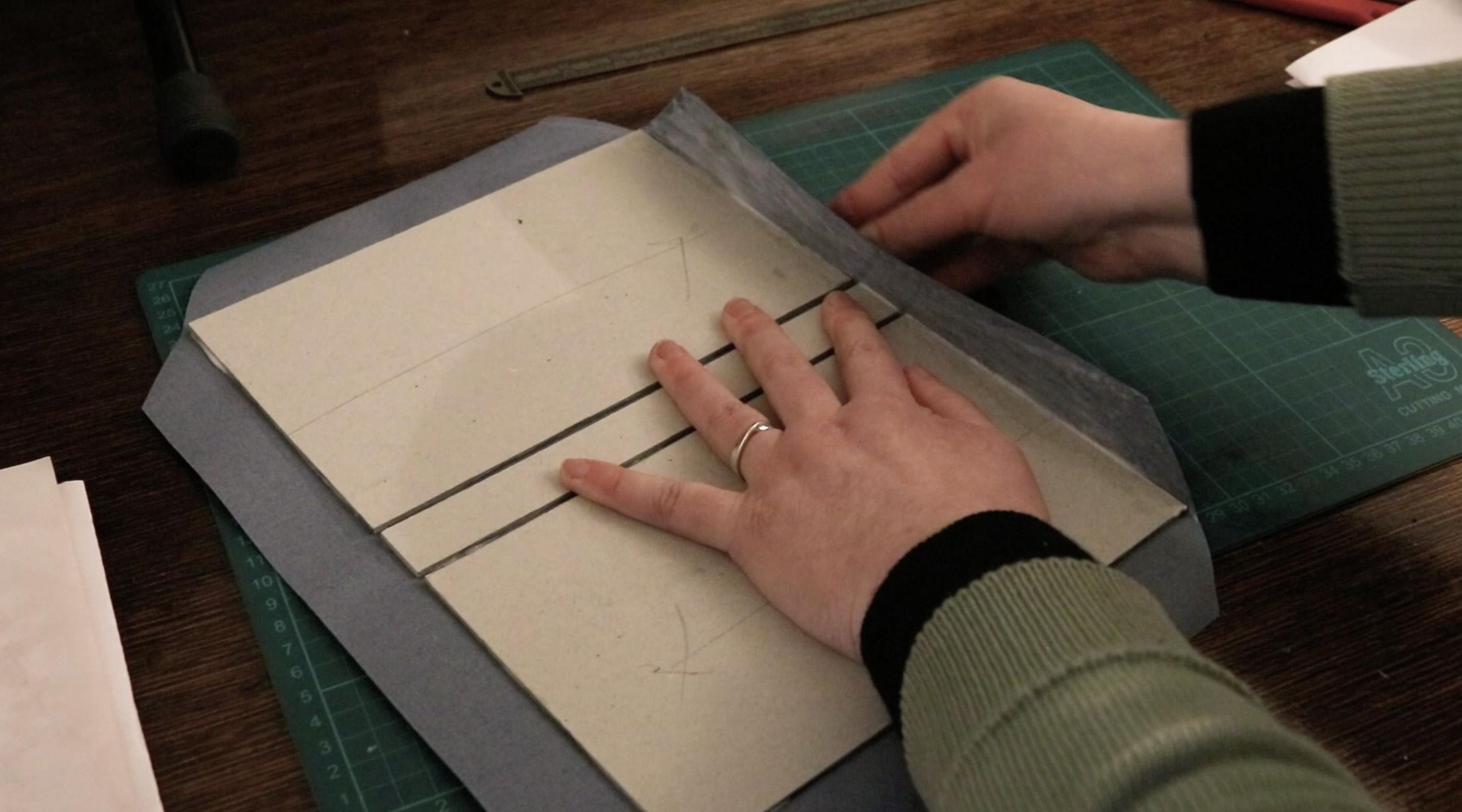 Make a Hard Cover for Your Handmade Book : 8 Steps (with Pictures ...
