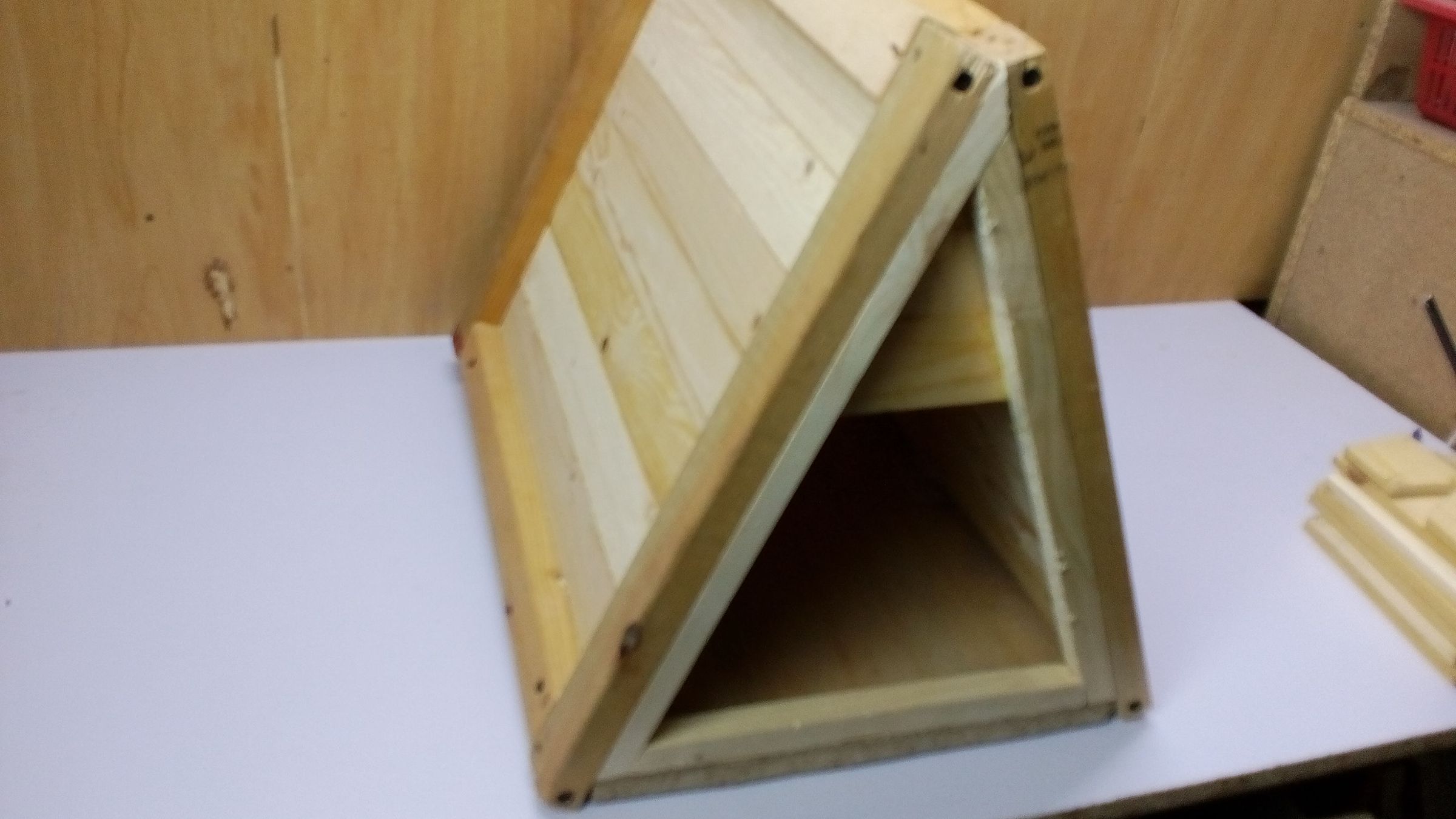 Triangle Wooden Pet House : 7 Steps (with Pictures) - Instructables