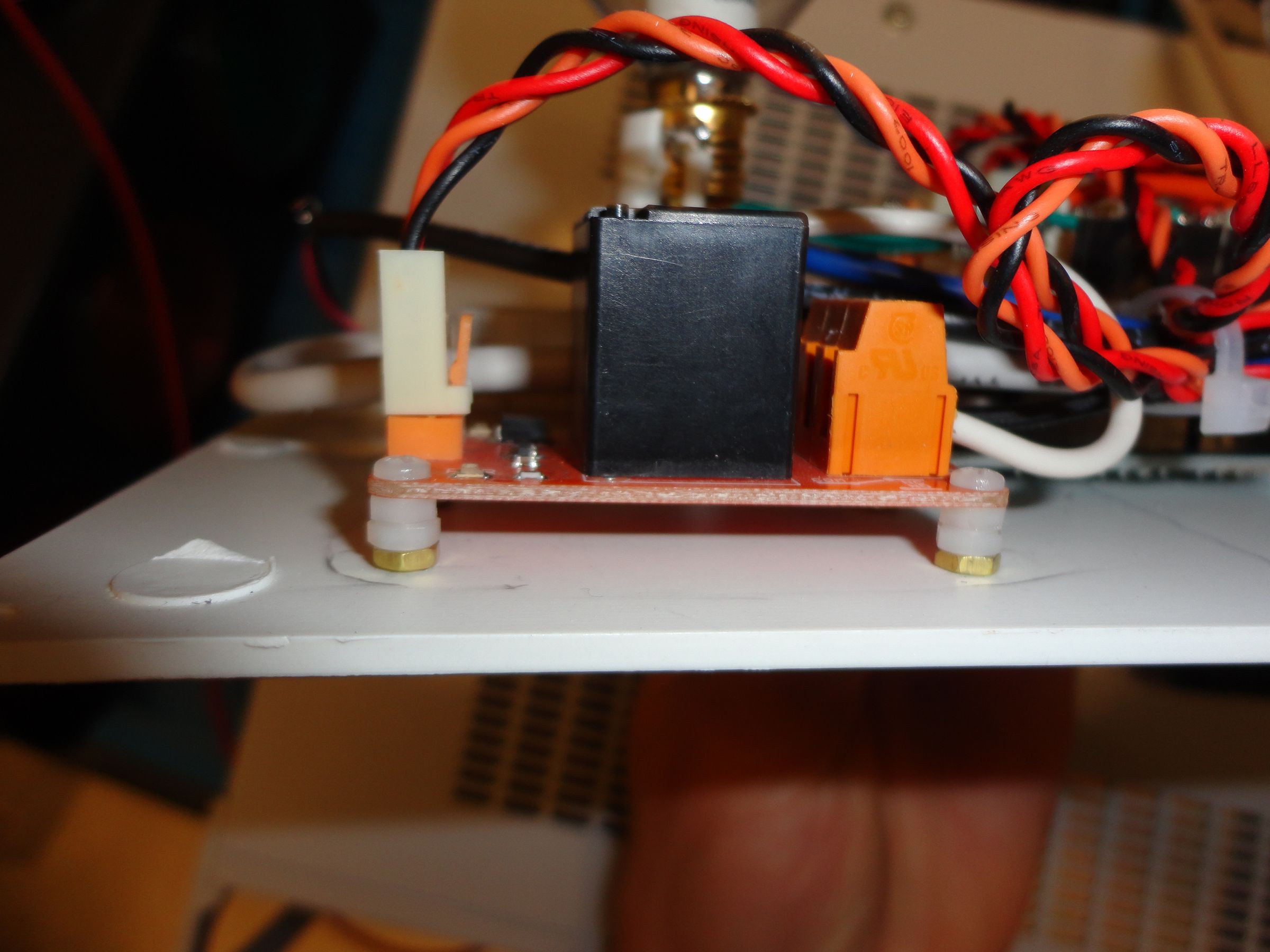 Safety Stoplight: the Easy, Arduino-powered, Voltage Warning Light : 3 ...
