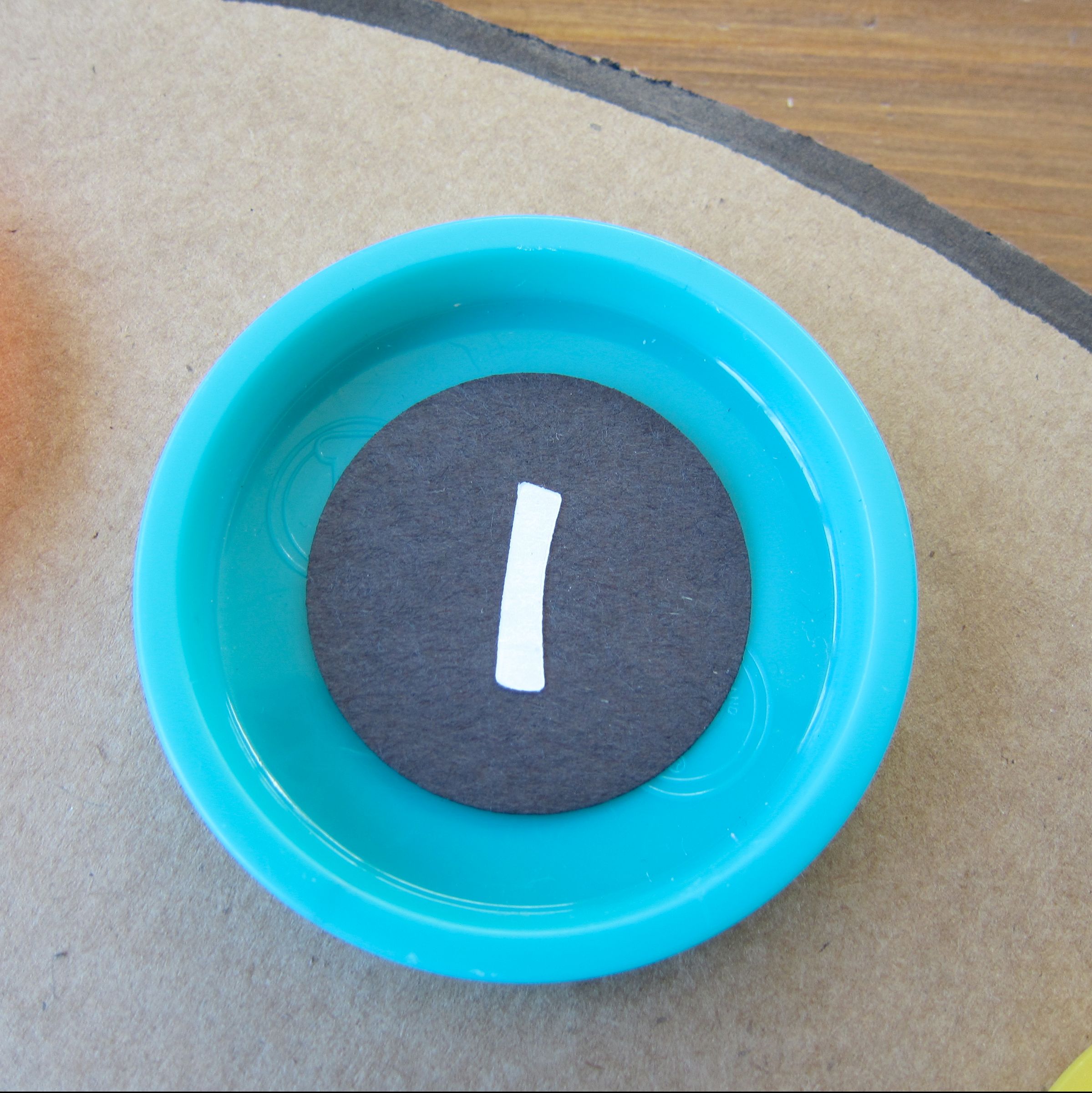 Play-Doh Lid Clock : 6 Steps (with Pictures) - Instructables