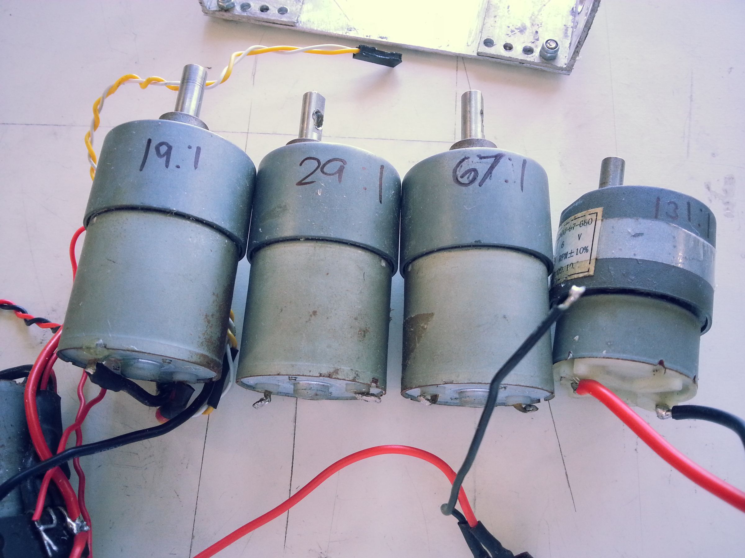 DIY Multipurpose Robot (Sumobot, Spybot, Mazebot, Bluetooth...) : 12 ...