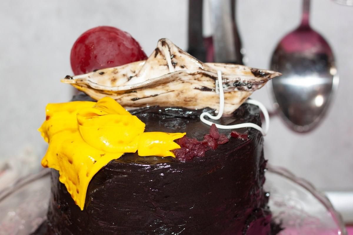 Bleed-IT Cake : 5 Steps - Instructables