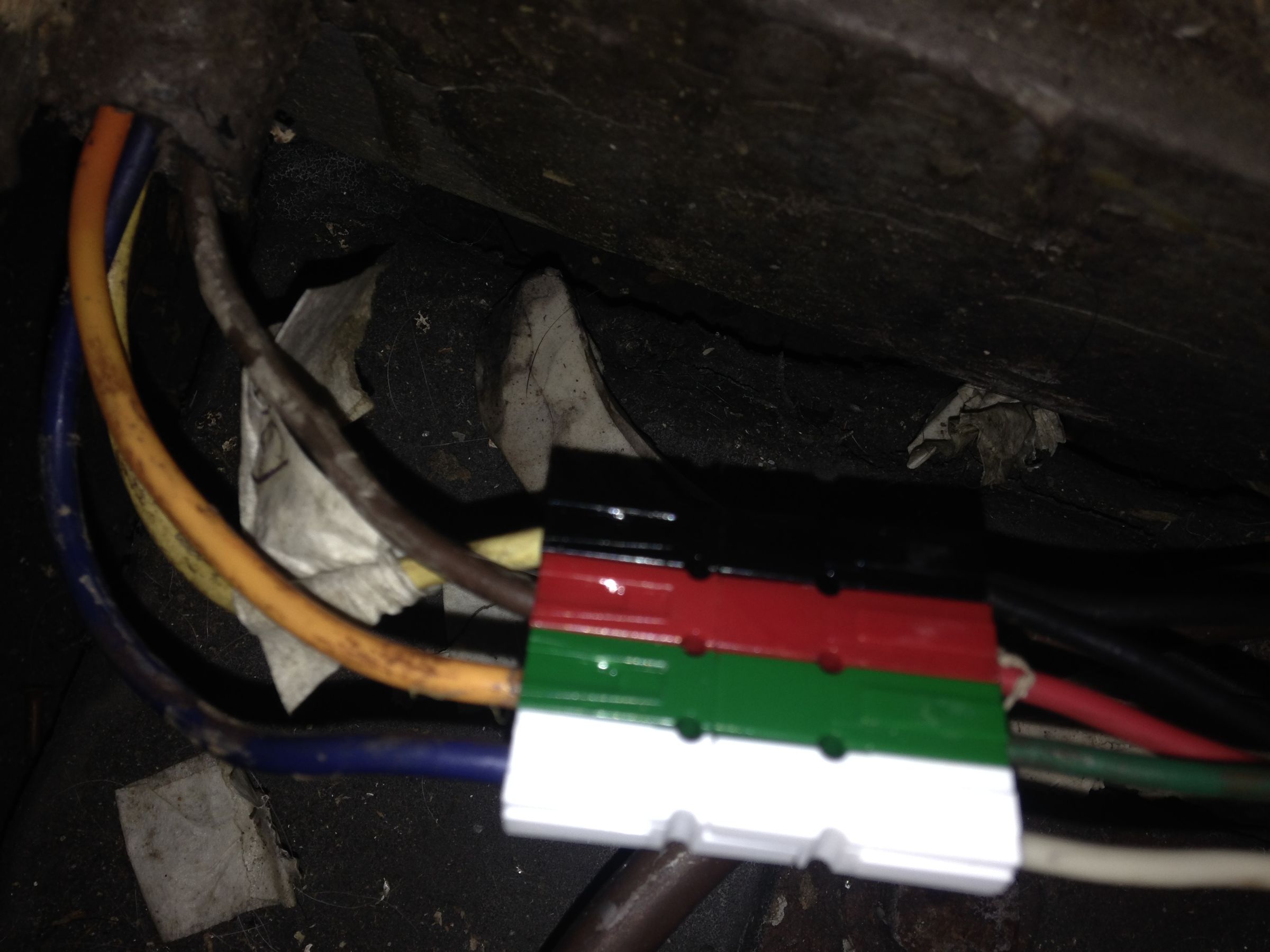 Using Anderson Power Poles for Electronics on a Boat. : 5 Steps ...