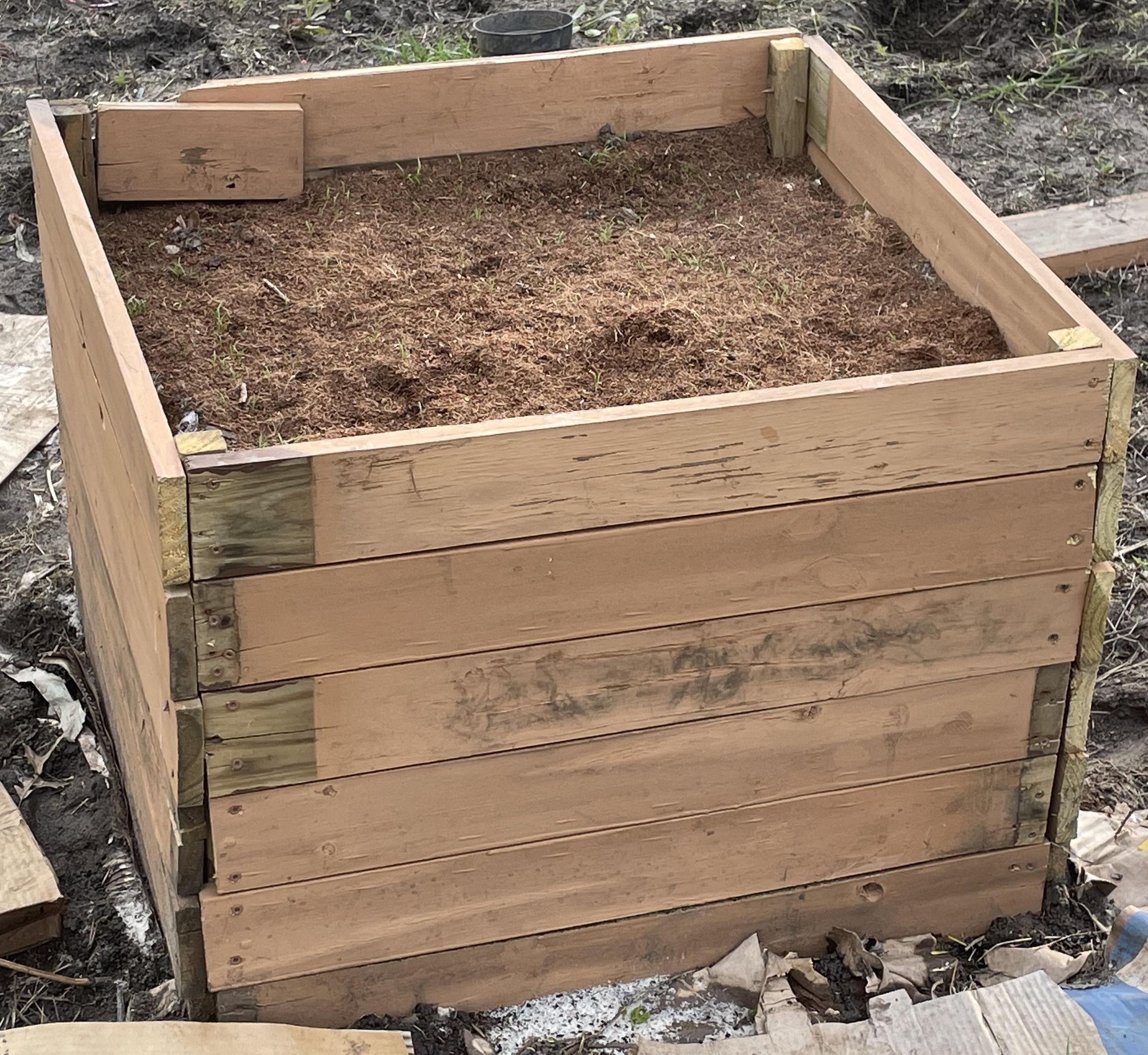Great Big Garden Bed for Growing Giant Carrots : 10 Steps (with ...