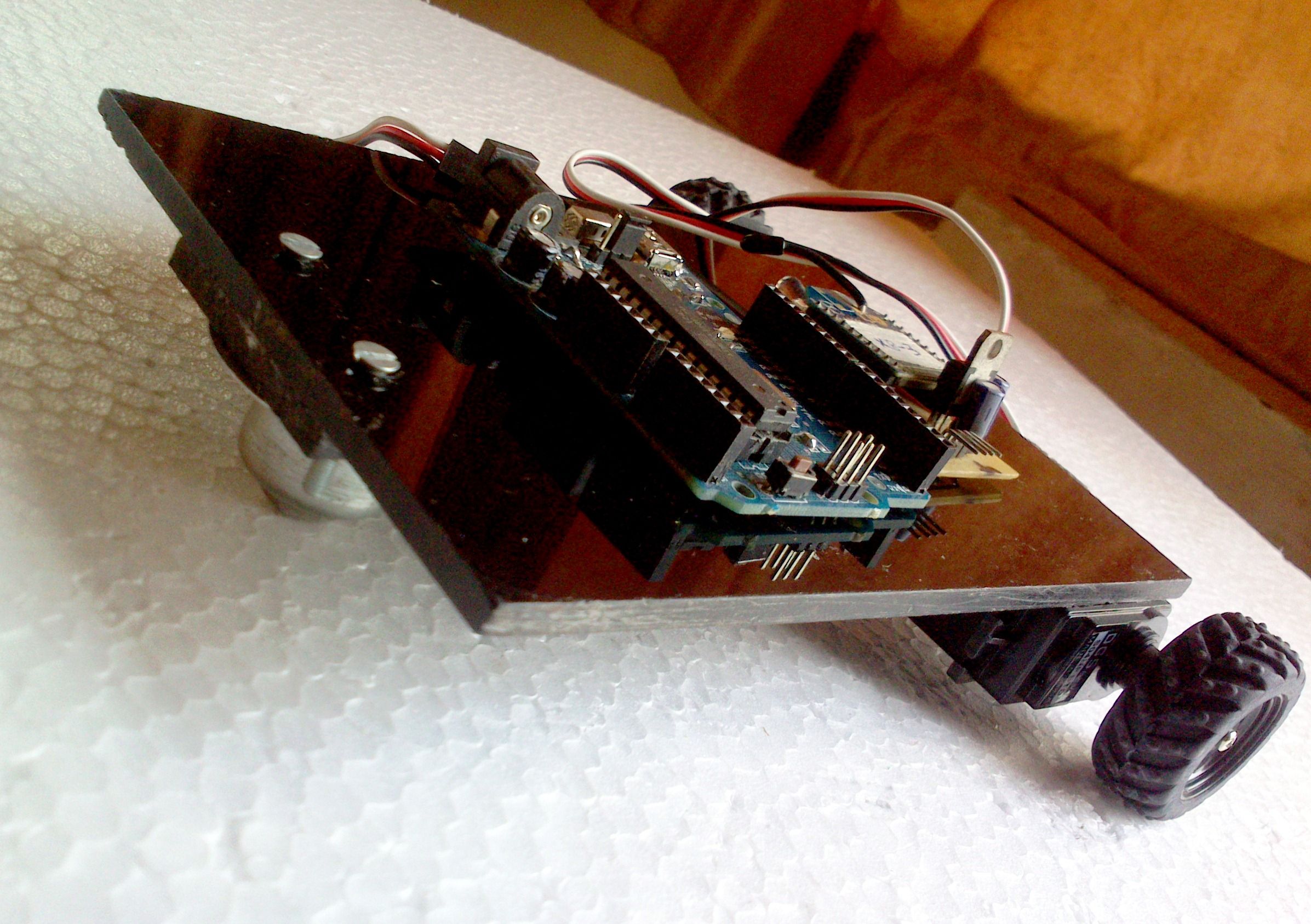 Wireless Robo-car Using 360° Servo Motor : 7 Steps - Instructables