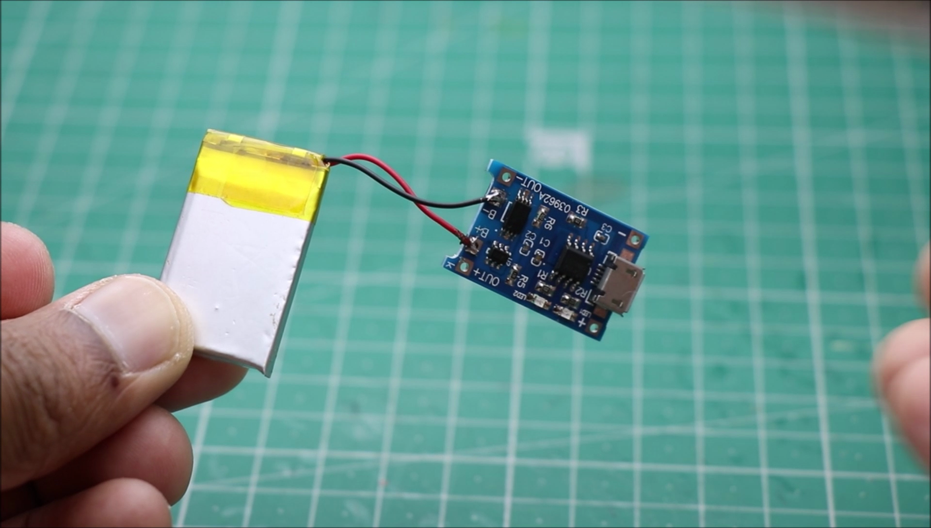 How to Make Mini Rechargeable Powerful LED Light : 8 Steps (with ...