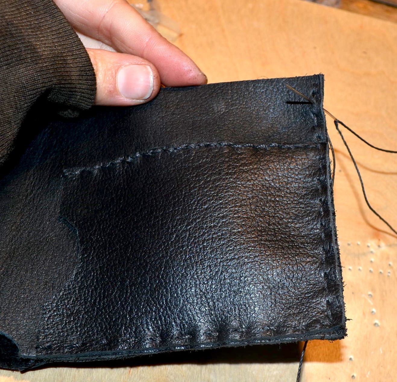 ★DIY LEATHER WALLET★ : 11 Steps (with Pictures) - Instructables
