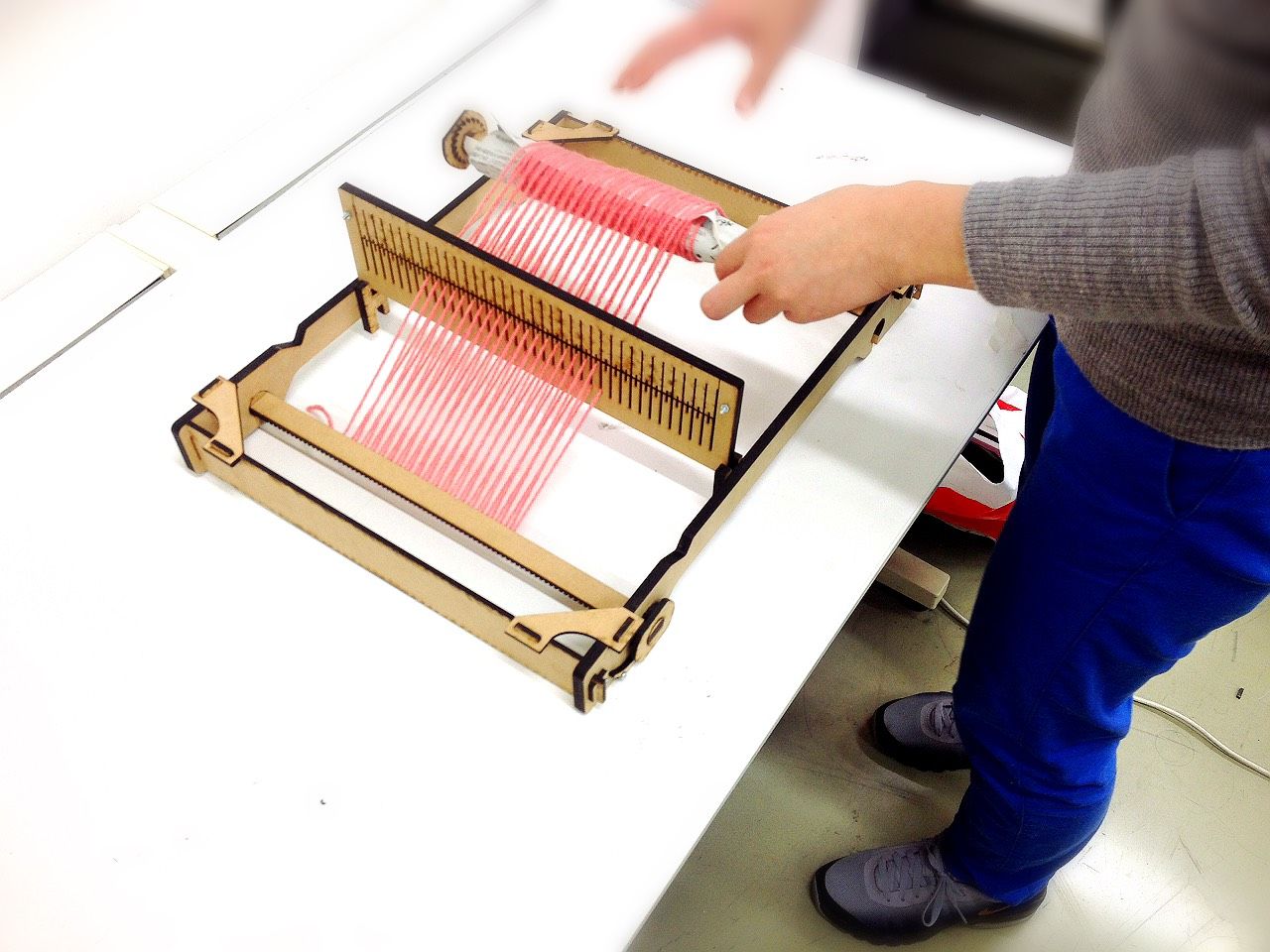 Tabletop Weaving : 7 Steps (with Pictures) - Instructables