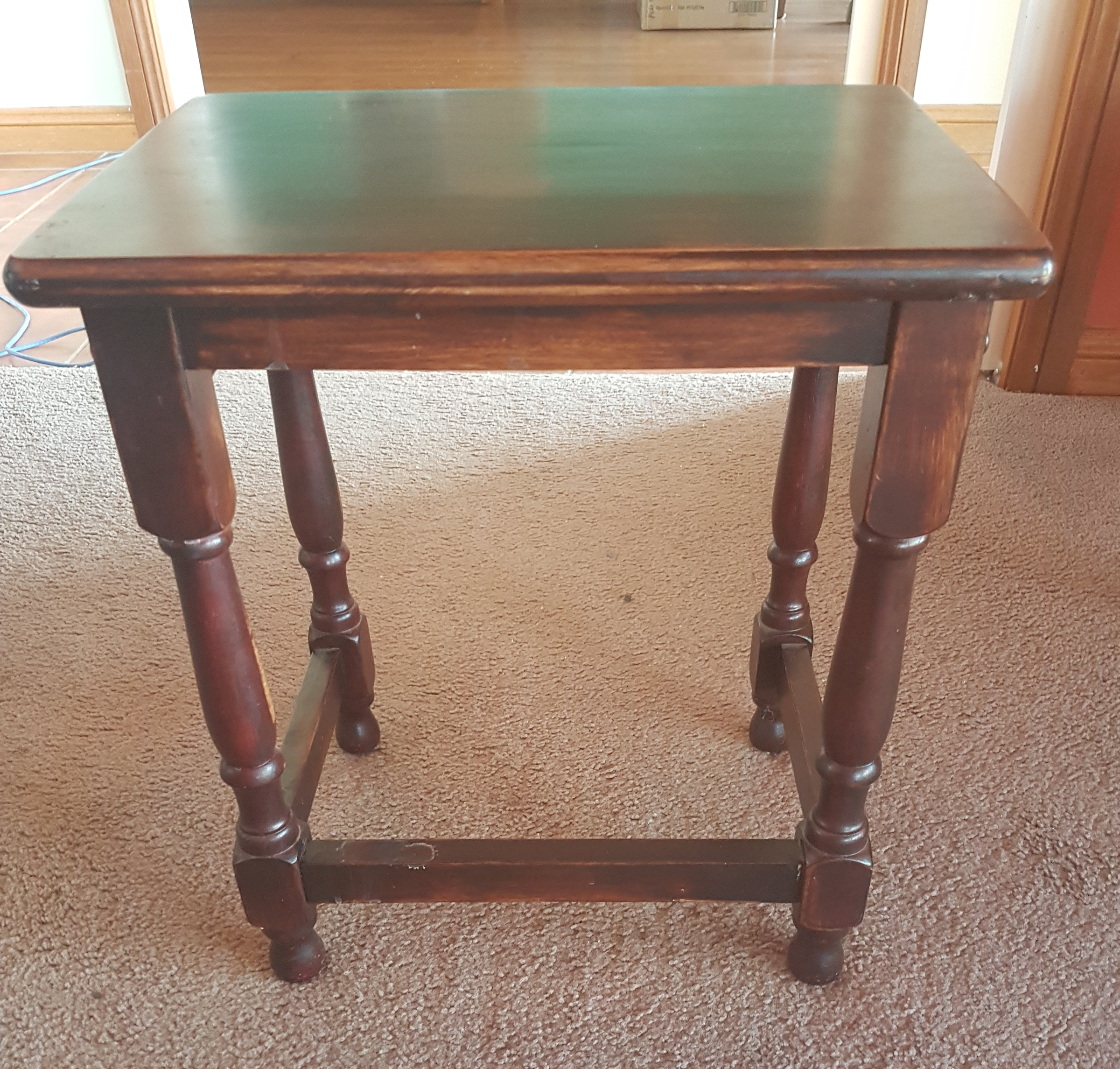 Small Table Redo : 5 Steps (with Pictures) - Instructables