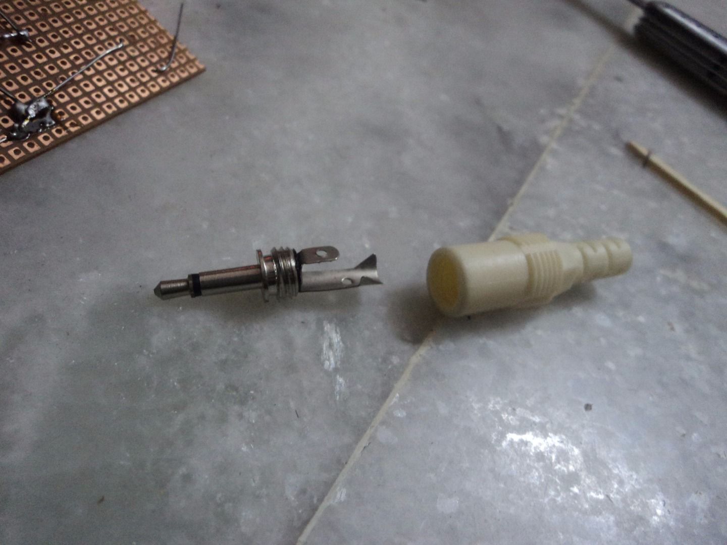 FM Transmitter : 10 Steps (with Pictures) - Instructables