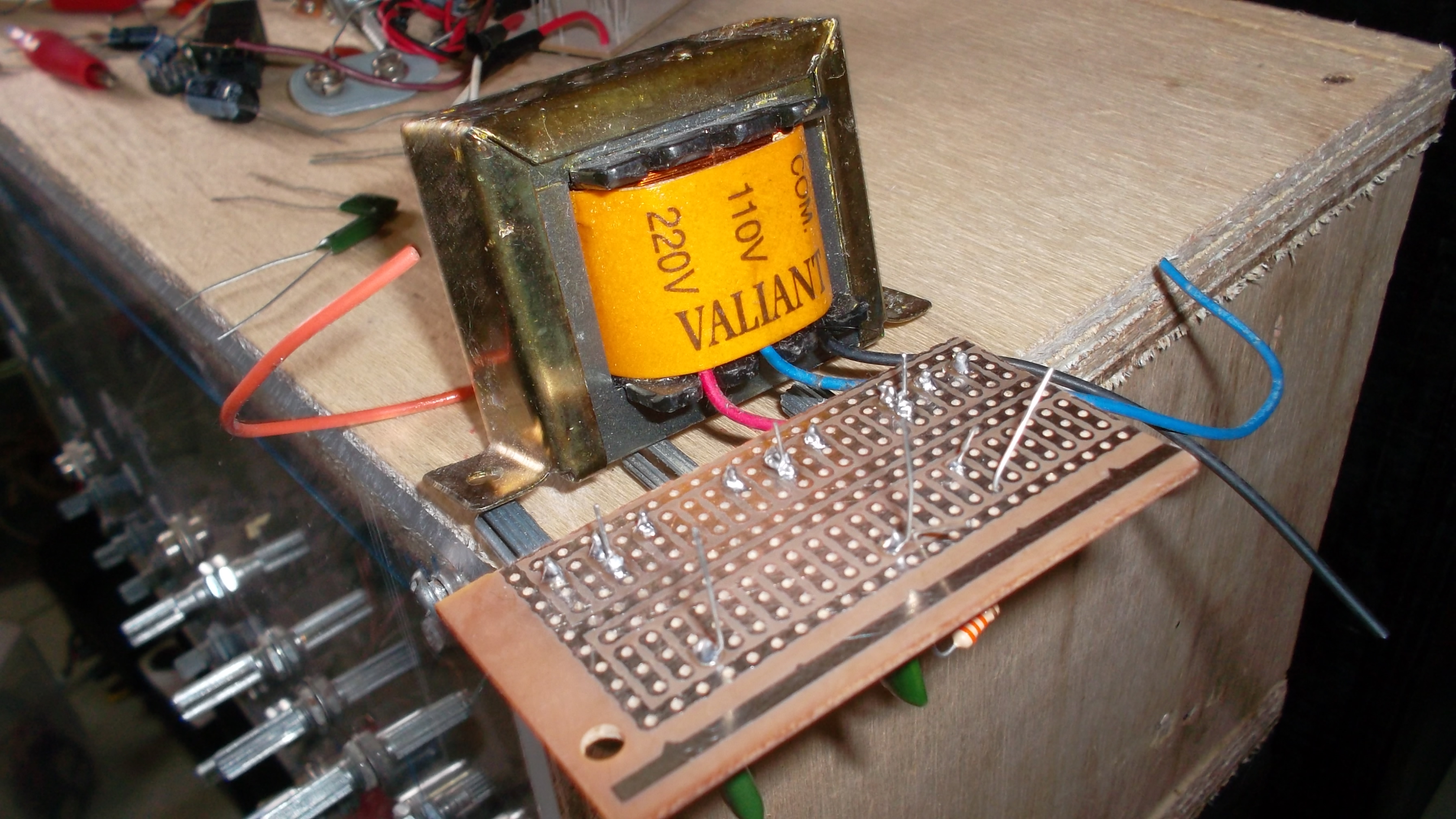 DIY Cheap Solid-state Amplifier (from Salvaged Parts) : 9 Steps (with ...