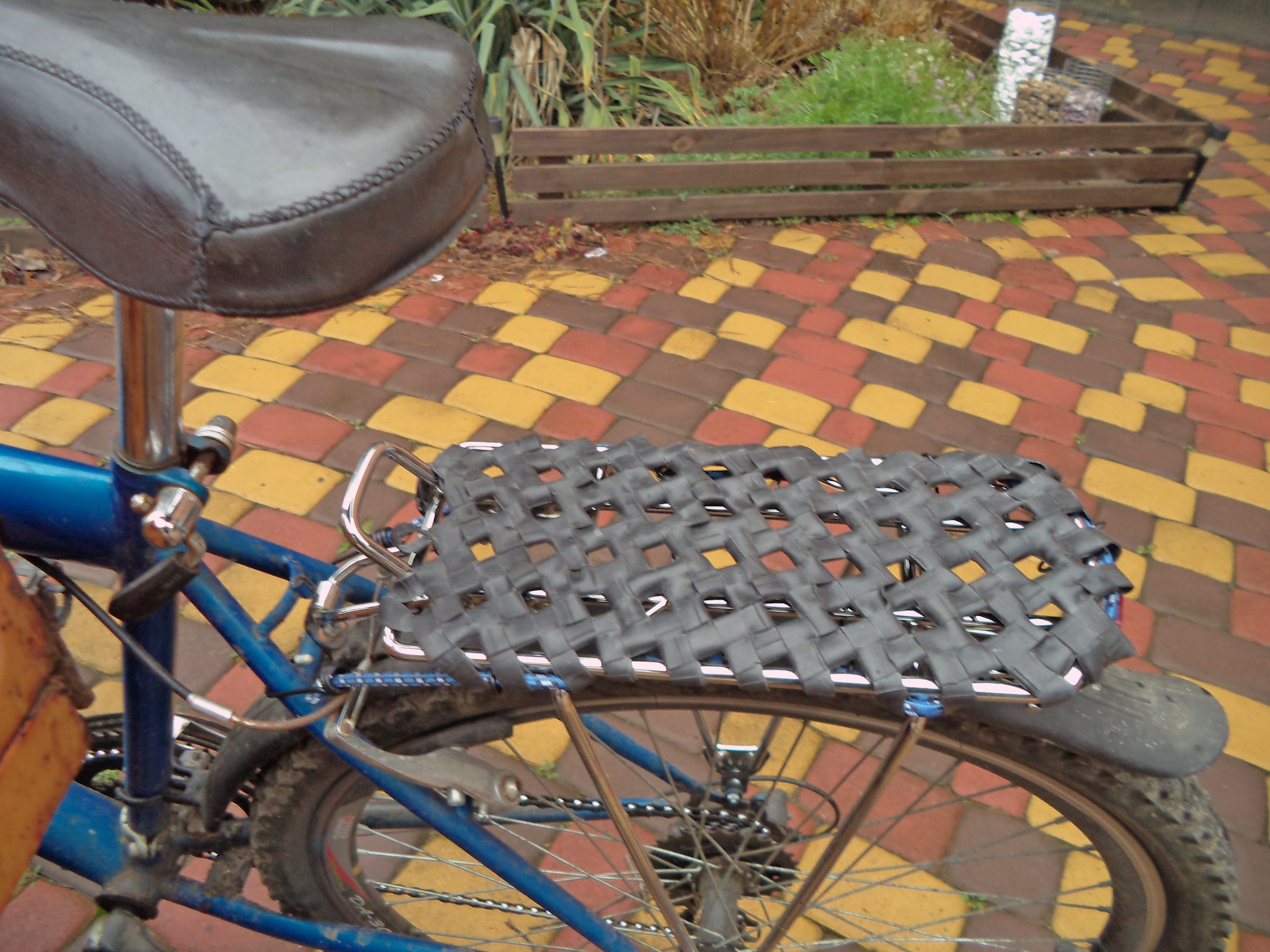 Bicycle Baggage Net From Old Inner Tube : 8 Steps (with Pictures ...