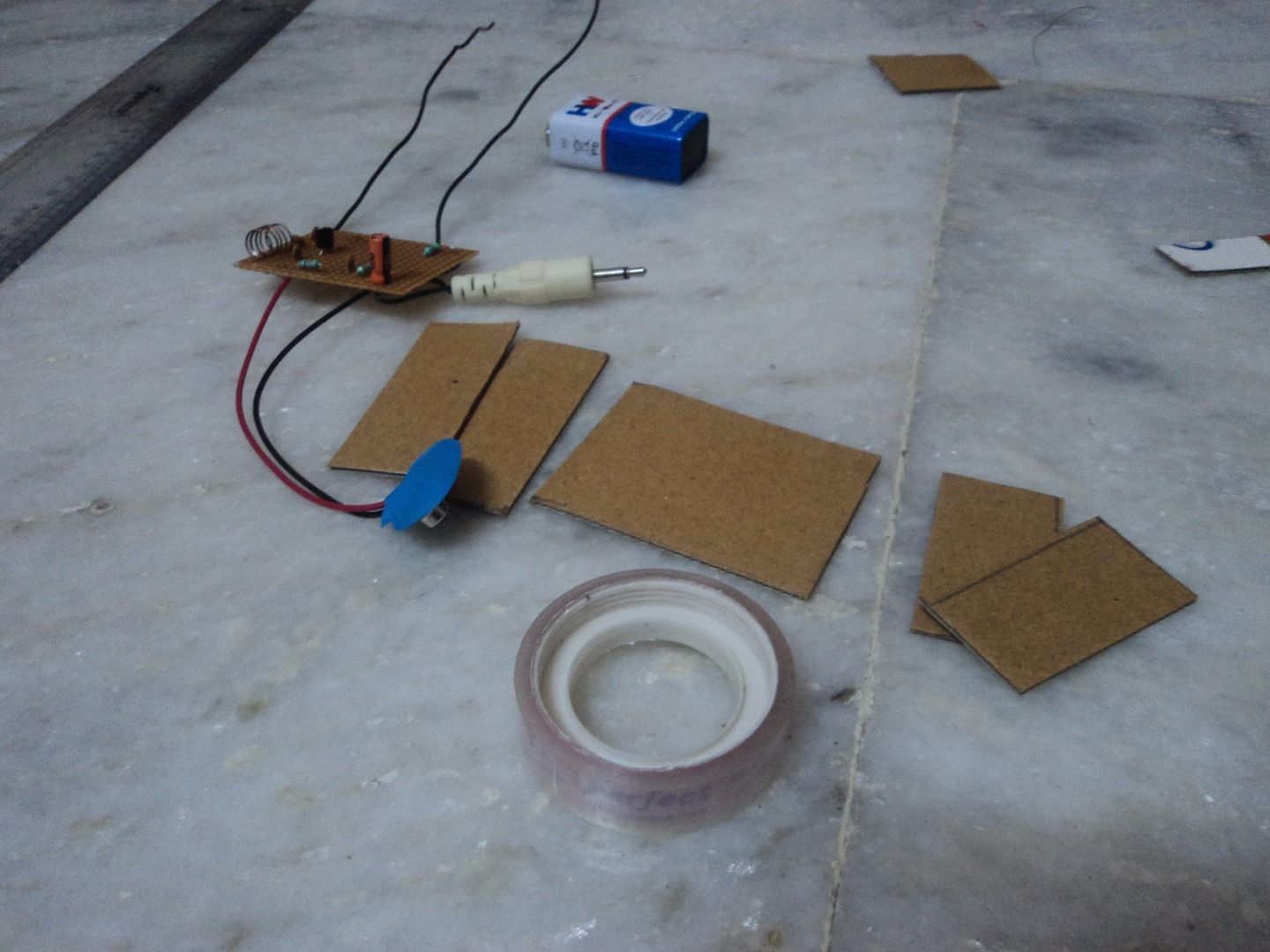 FM Transmitter : 10 Steps (with Pictures) - Instructables