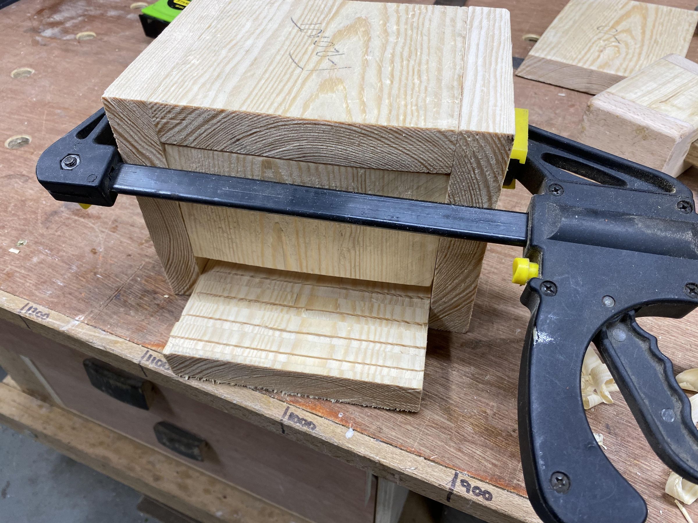 Single Plank Bat Box : 8 Steps (with Pictures) - Instructables