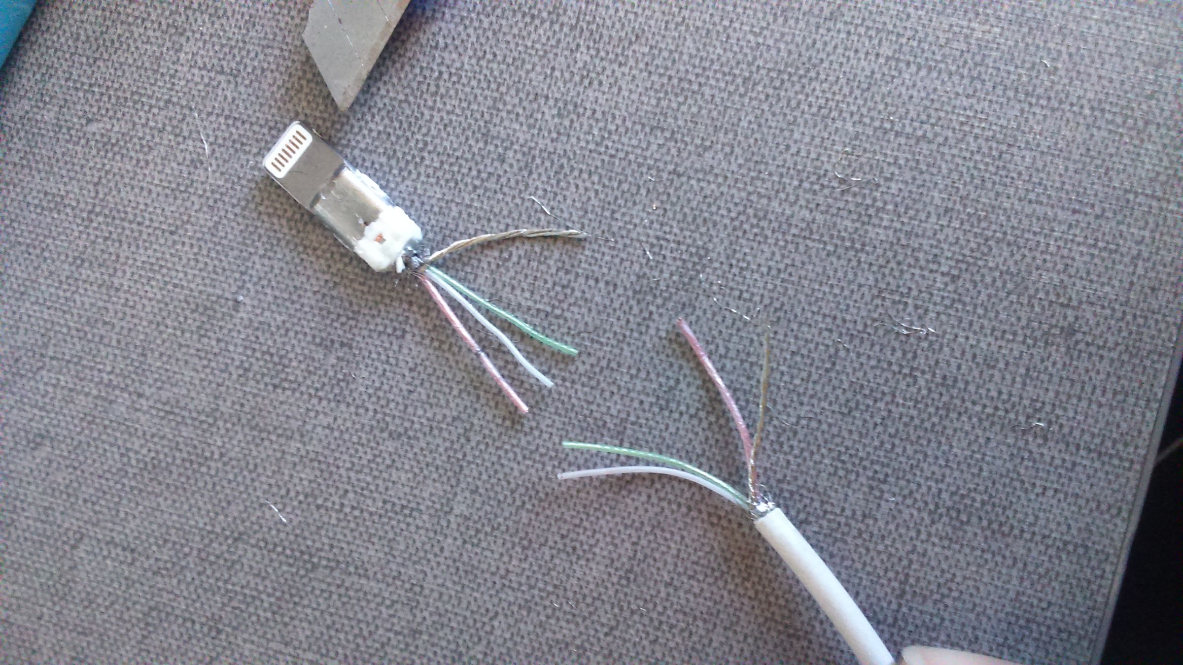 How to Fix the Cable Lightning Apple : 4 Steps (with Pictures ...
