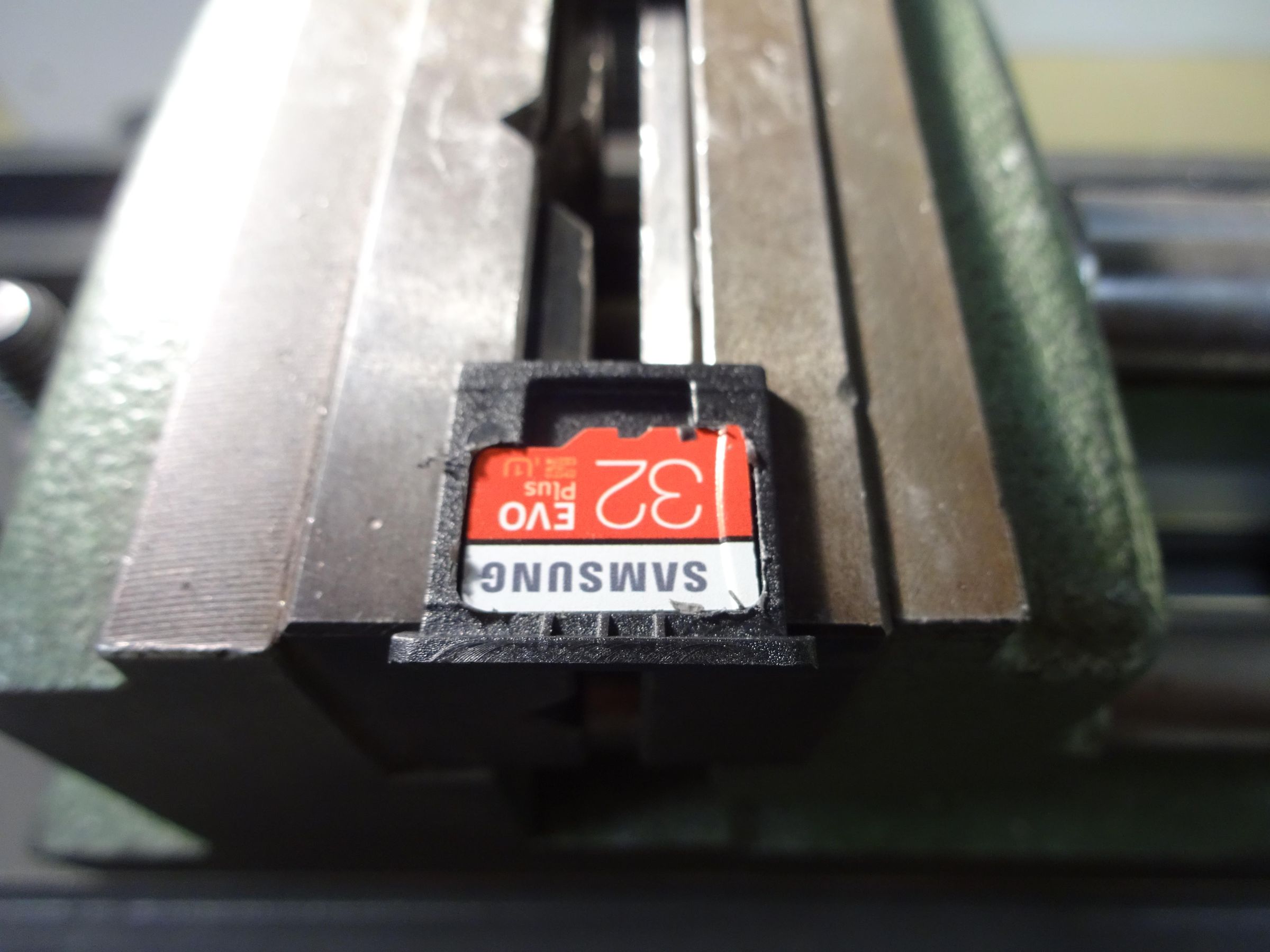 Micro SD Card Holder : 3 Steps - Instructables