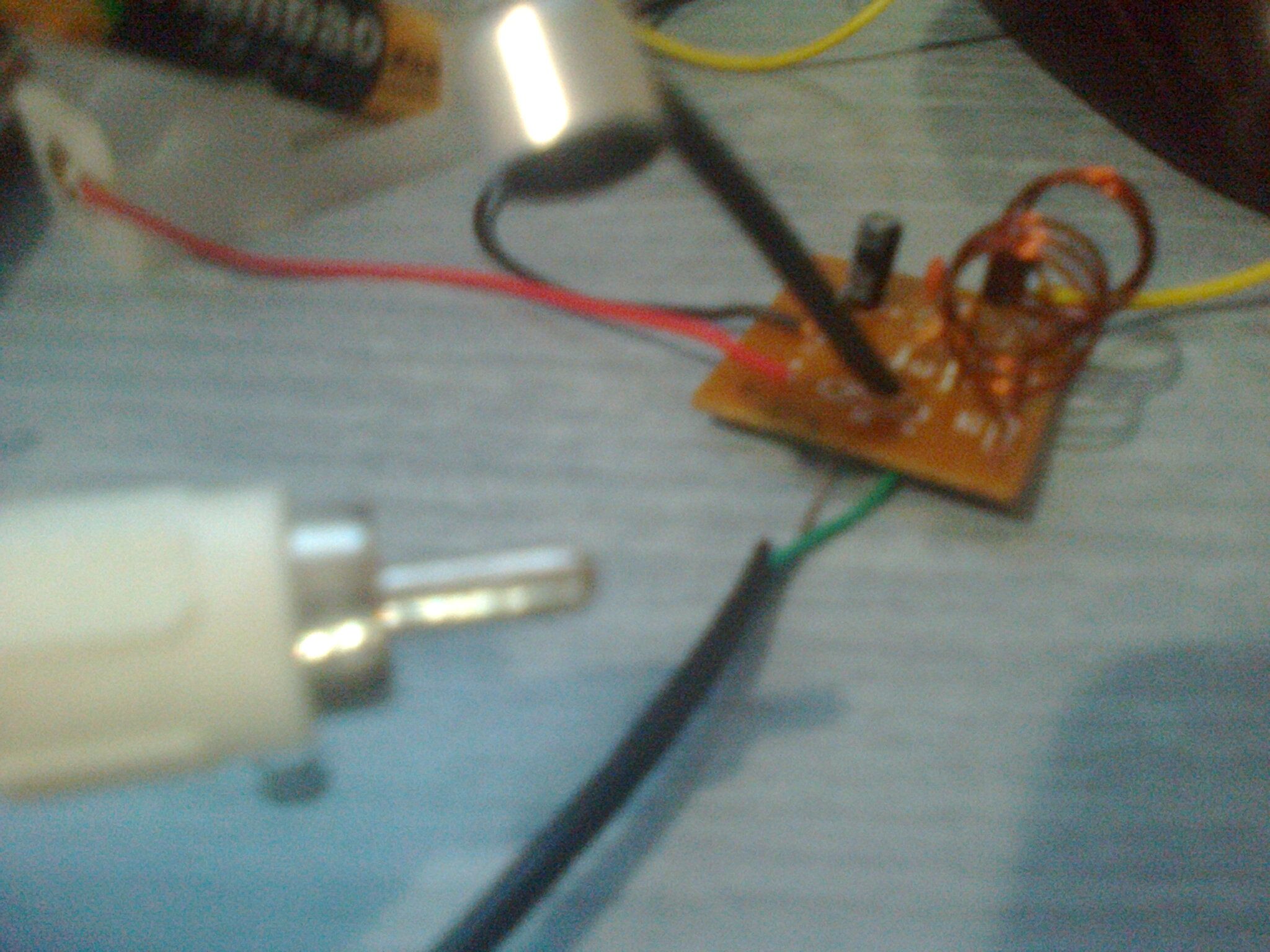 Make a 1.5v Single-Transistor FM Transmitter : 5 Steps - Instructables