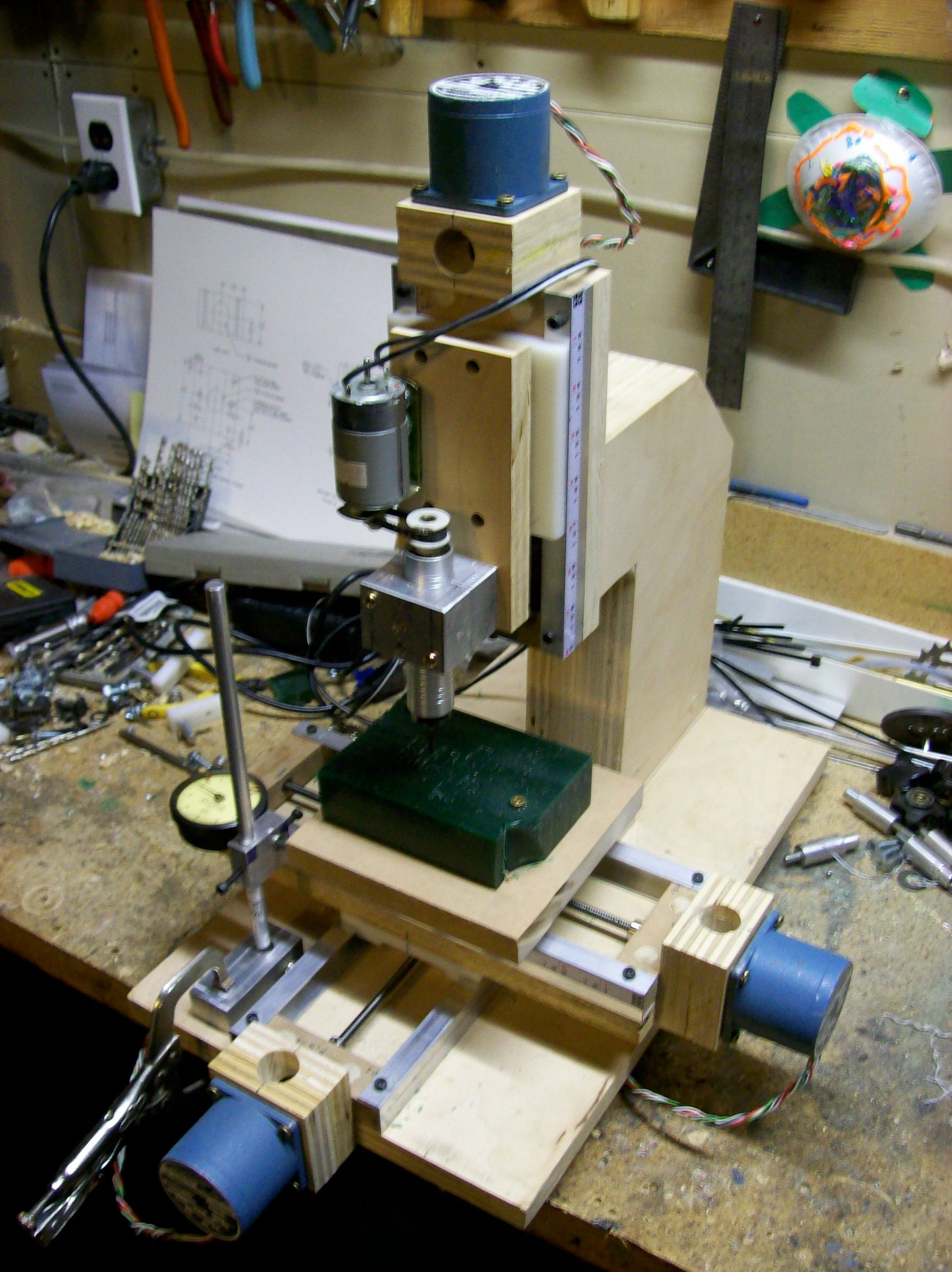 How to Make a Mini Milling Machine- Manual or CNC! : 14 Steps (with ...