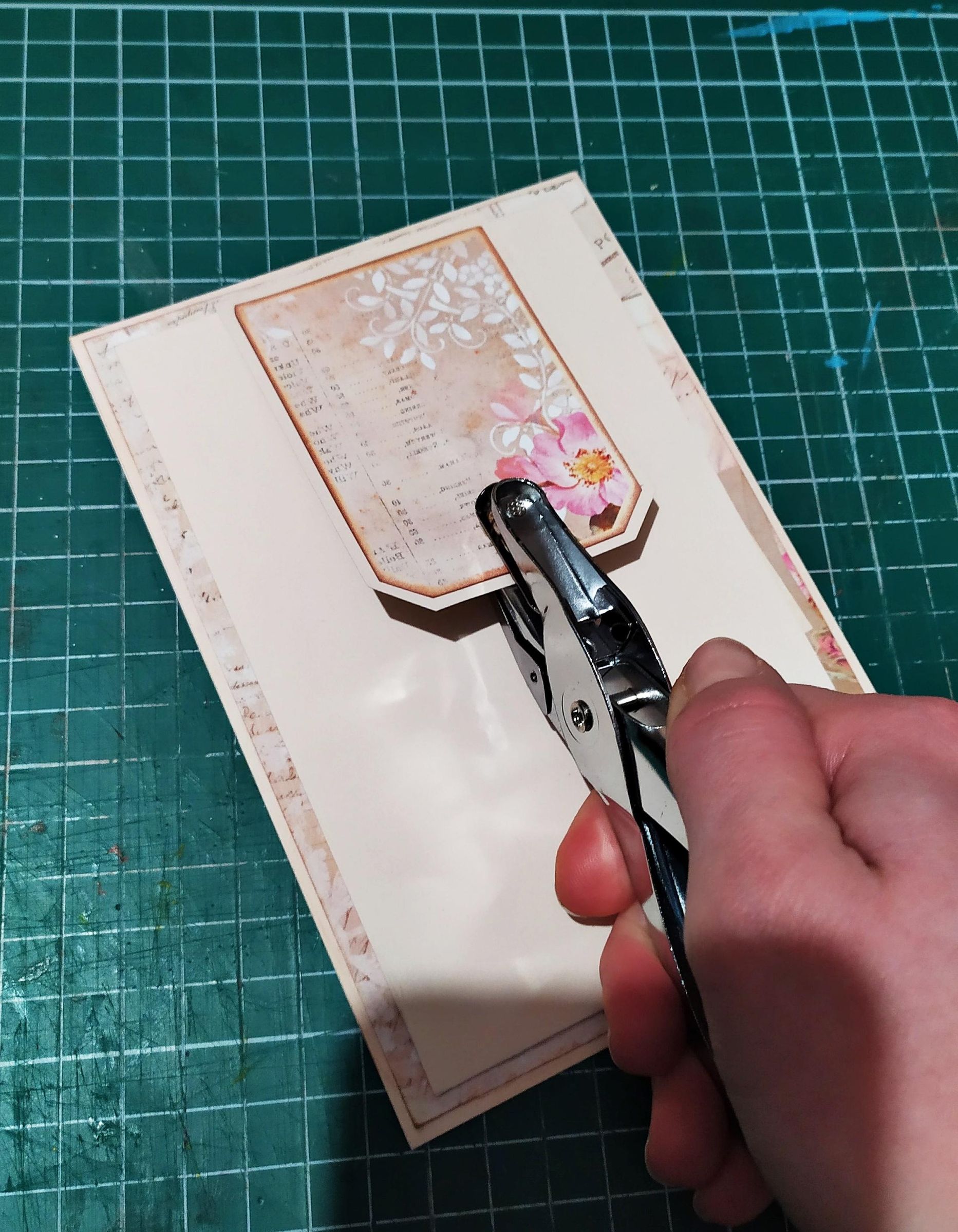 Romantic Scrapbook Photo Album With a Piano Box : 23 Steps (with ...