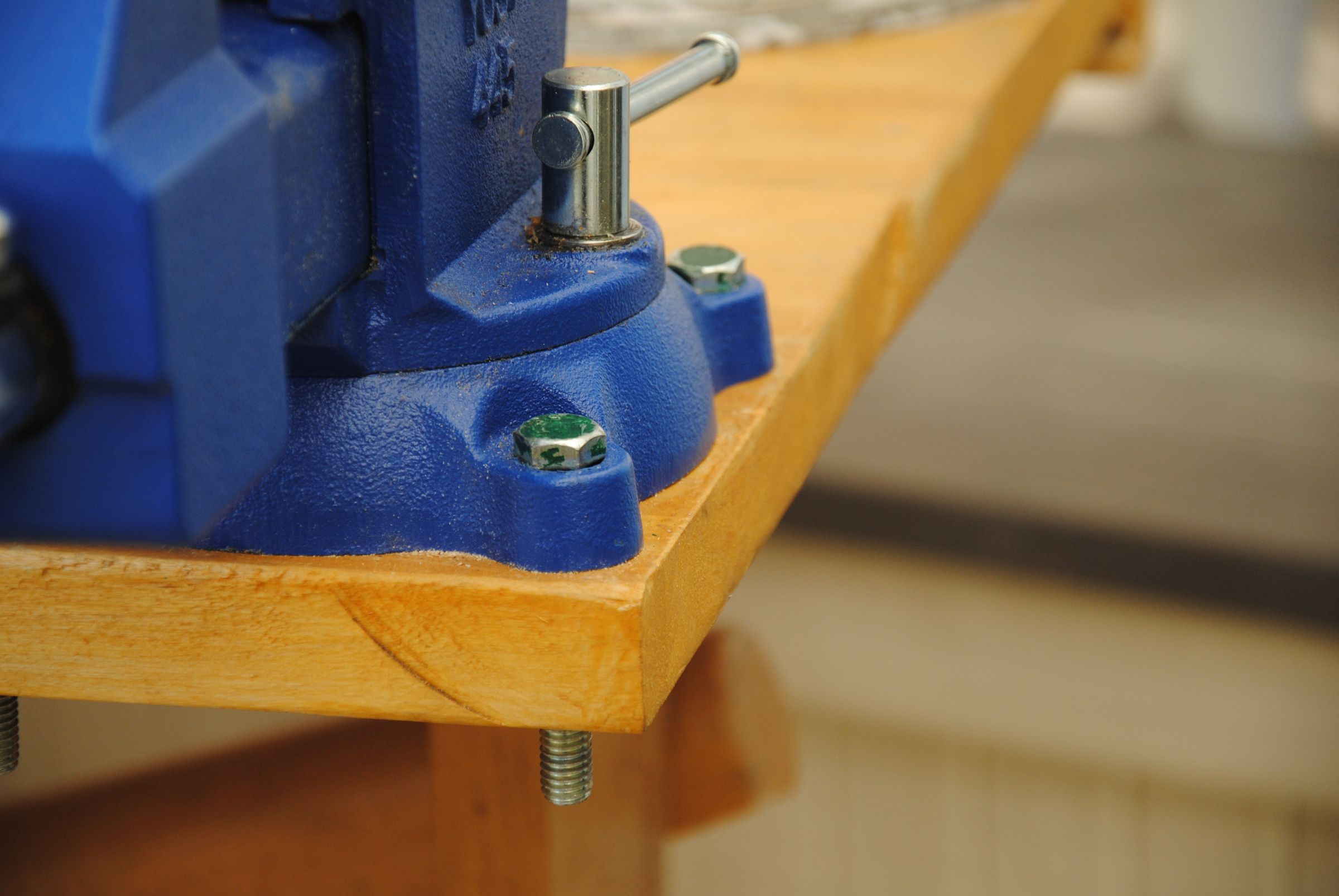 10 MORE Bench Vise Tips, Tricks, & Hacks (Part 2) : 11 Steps (with ...