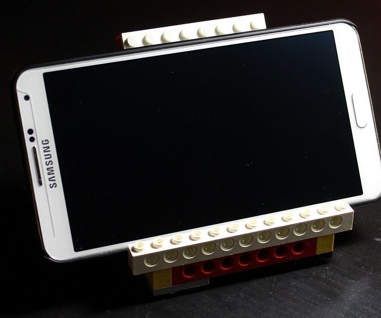 Simple, Cheap, Adjustable Horizontal Cell Phone Holder With Legos : 5 ...