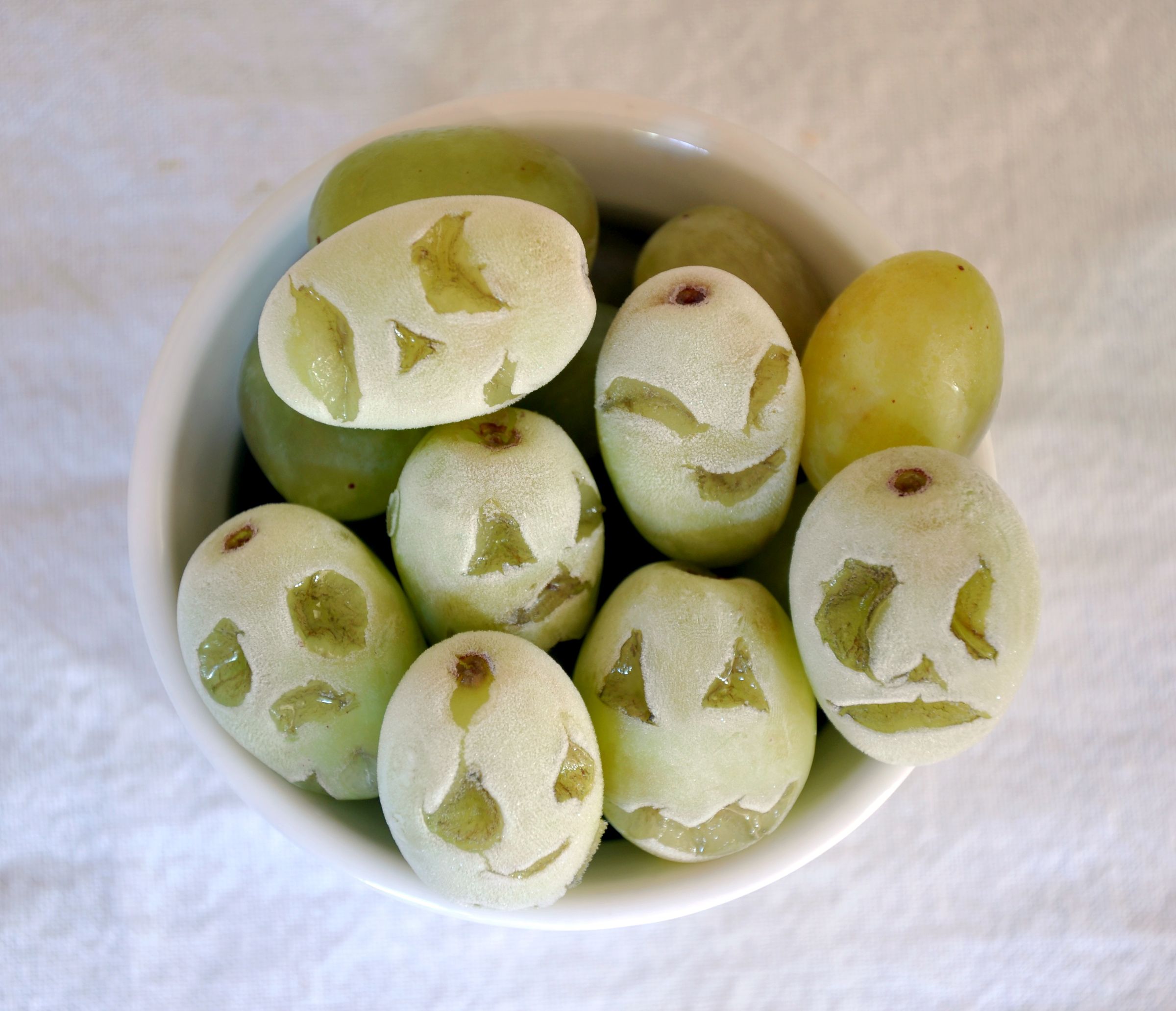 Scary Face Grapes : 6 Steps (with Pictures) - Instructables