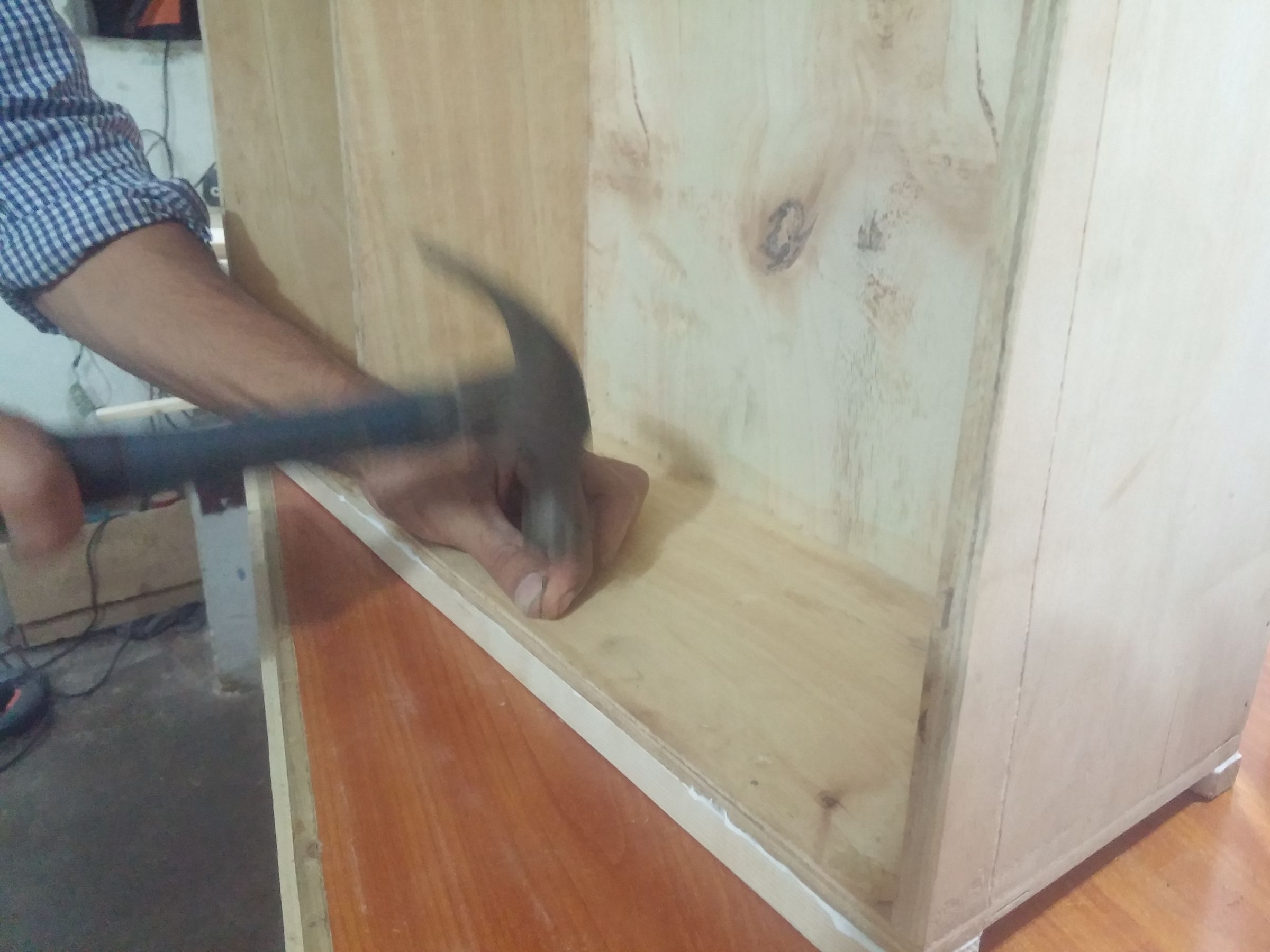 DIY PORTABLE WORK STATION : 13 Steps (with Pictures) - Instructables